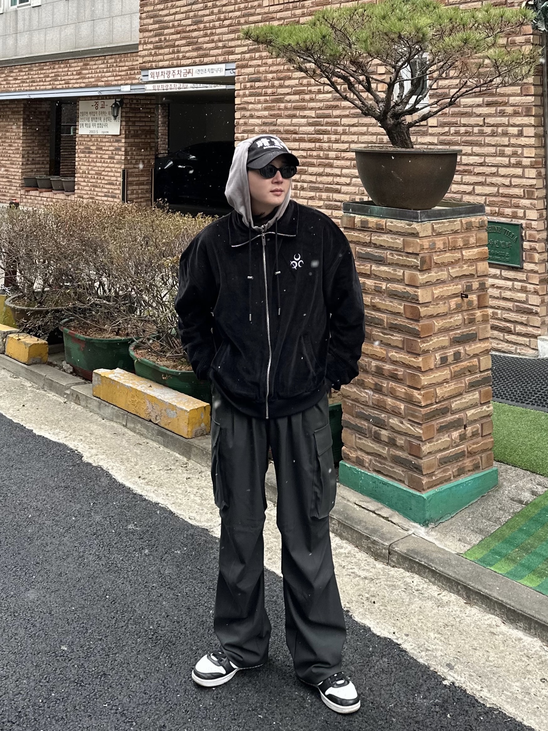 권영후 (@0_hxx_) 님의 게시물 | KREAM