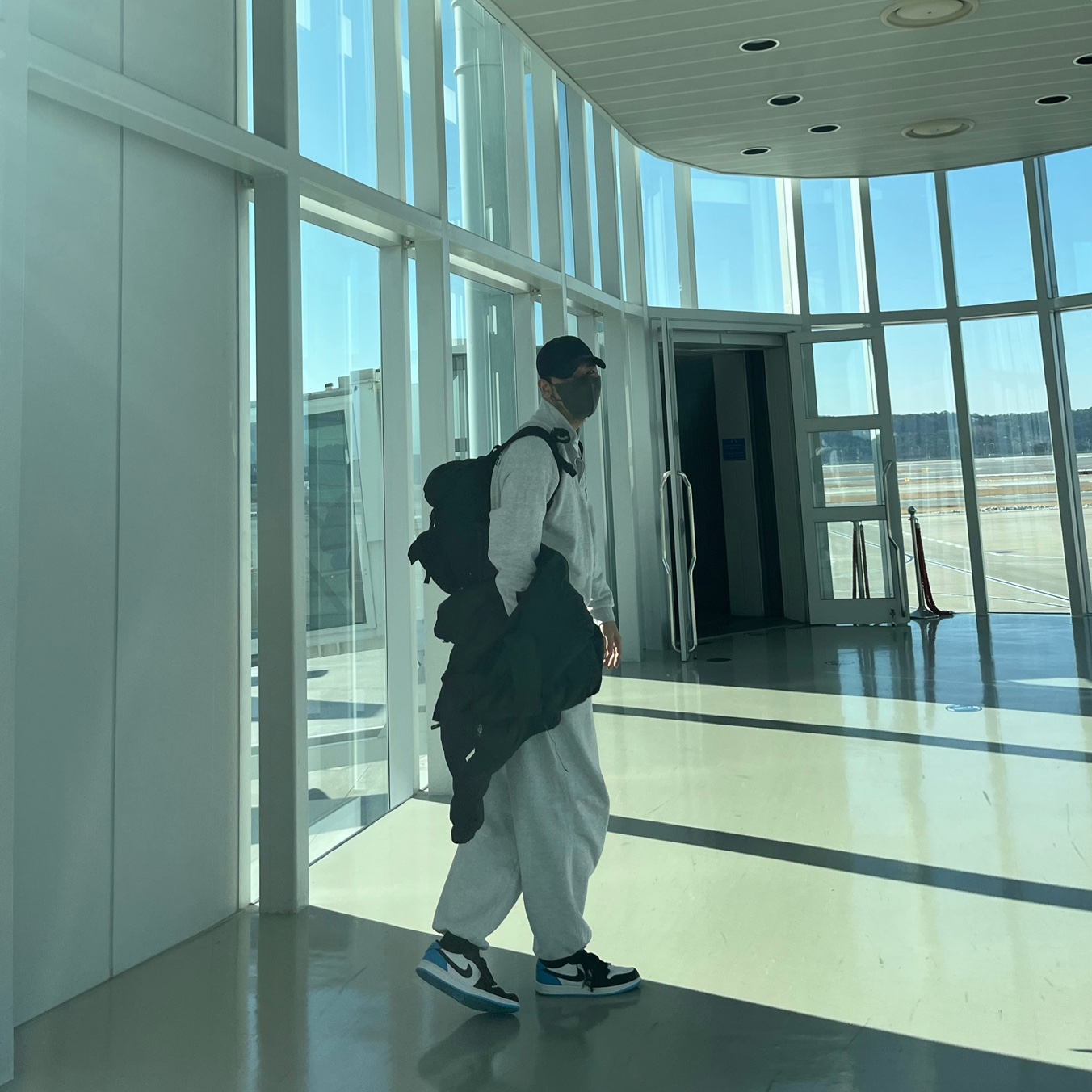 박현우 (@gamja_hy) 님의 게시물 | KREAM