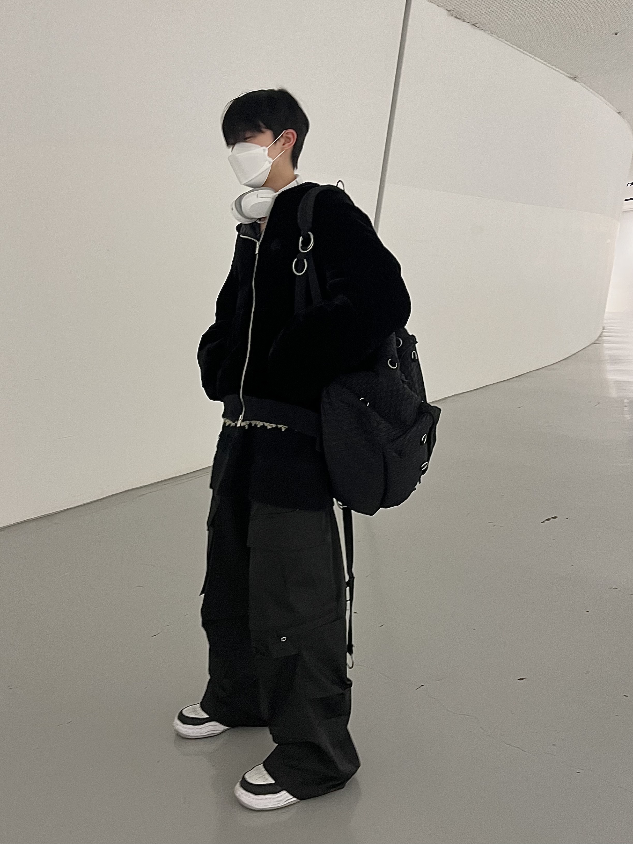 . (@eqhu3n) 님의 게시물 | KREAM