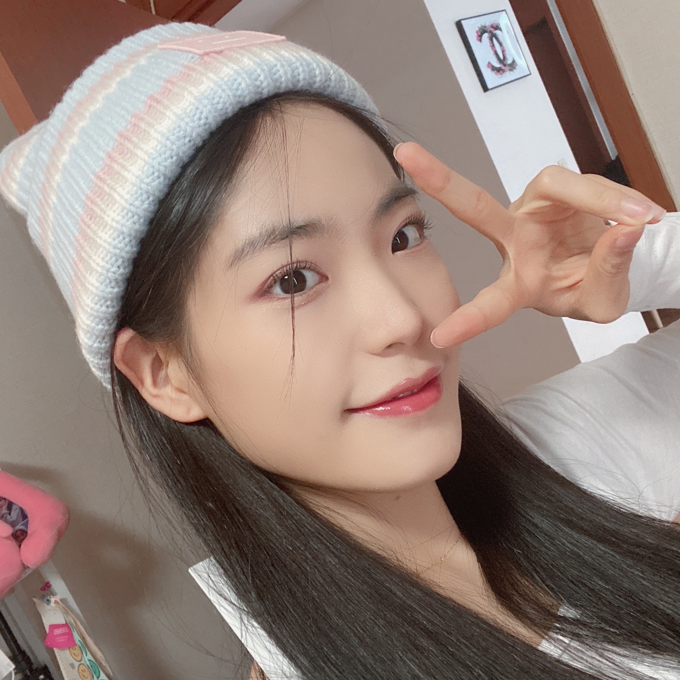 tlawldn79 (@bubbly.w.oo) 님의 게시물 | KREAM