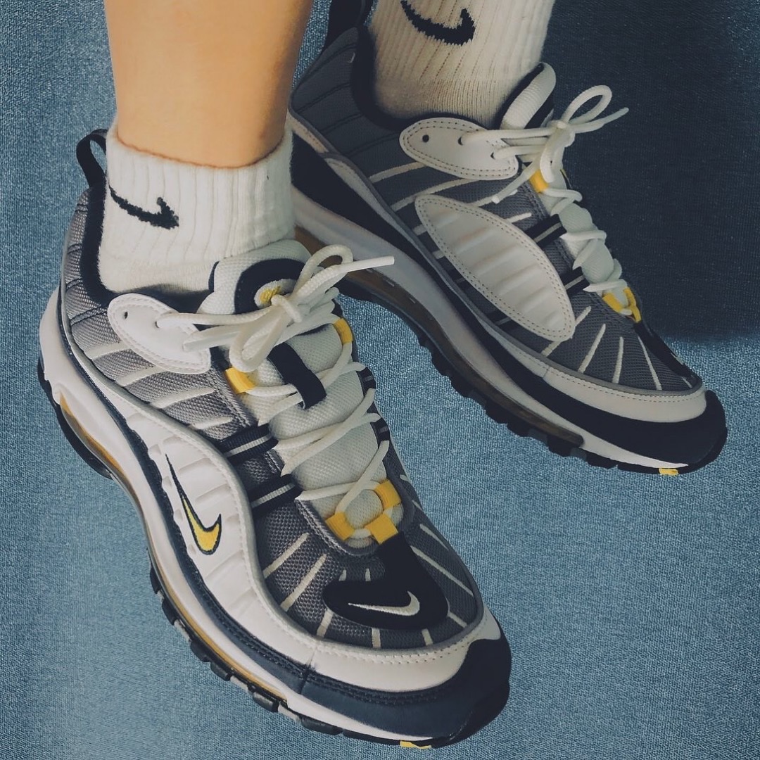 송고니 (@gony_s) 님의 게시물 | KREAM