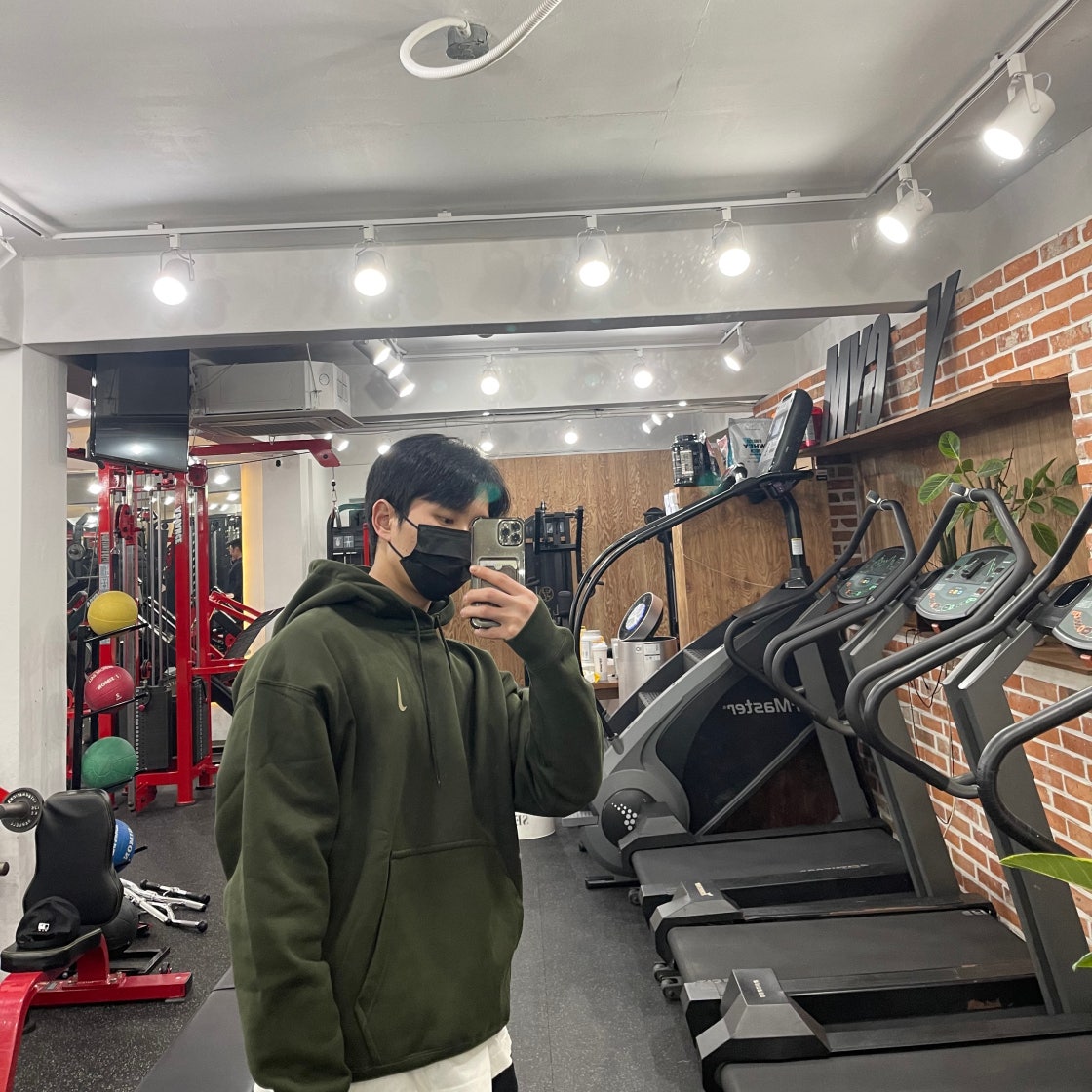 신태웅 (@woong_st) 님의 게시물 | KREAM