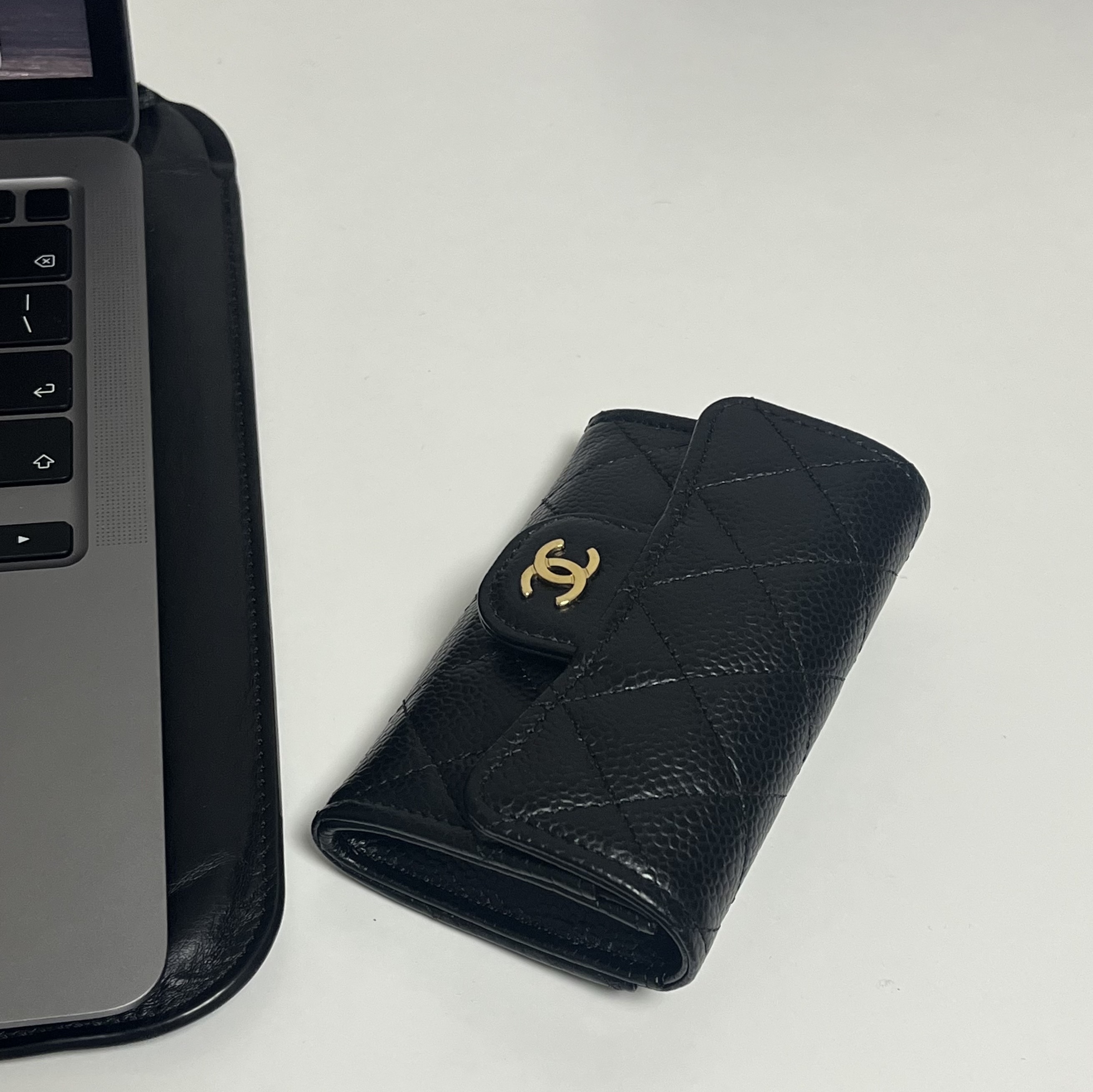 (@jeongums) 님의 게시물 | KREAM