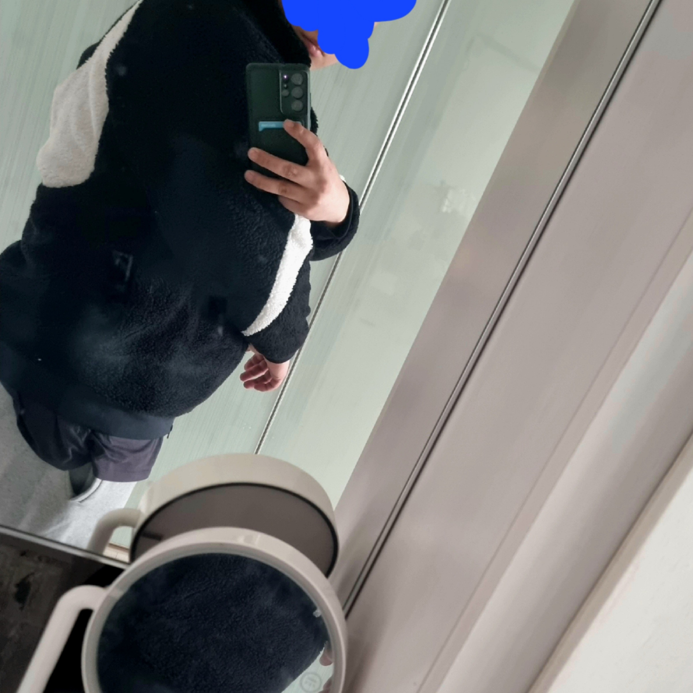 butusky (@young_soybean) 님의 게시물 | KREAM