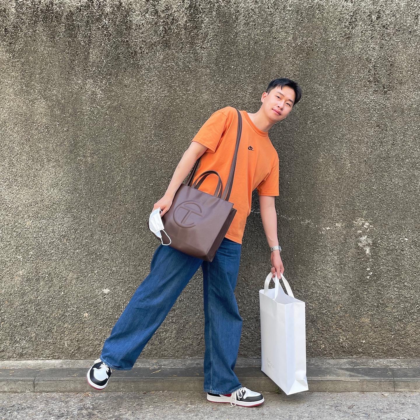 데일리 착샷 뉴스 (@u_daily_u) 님의 게시물 | KREAM