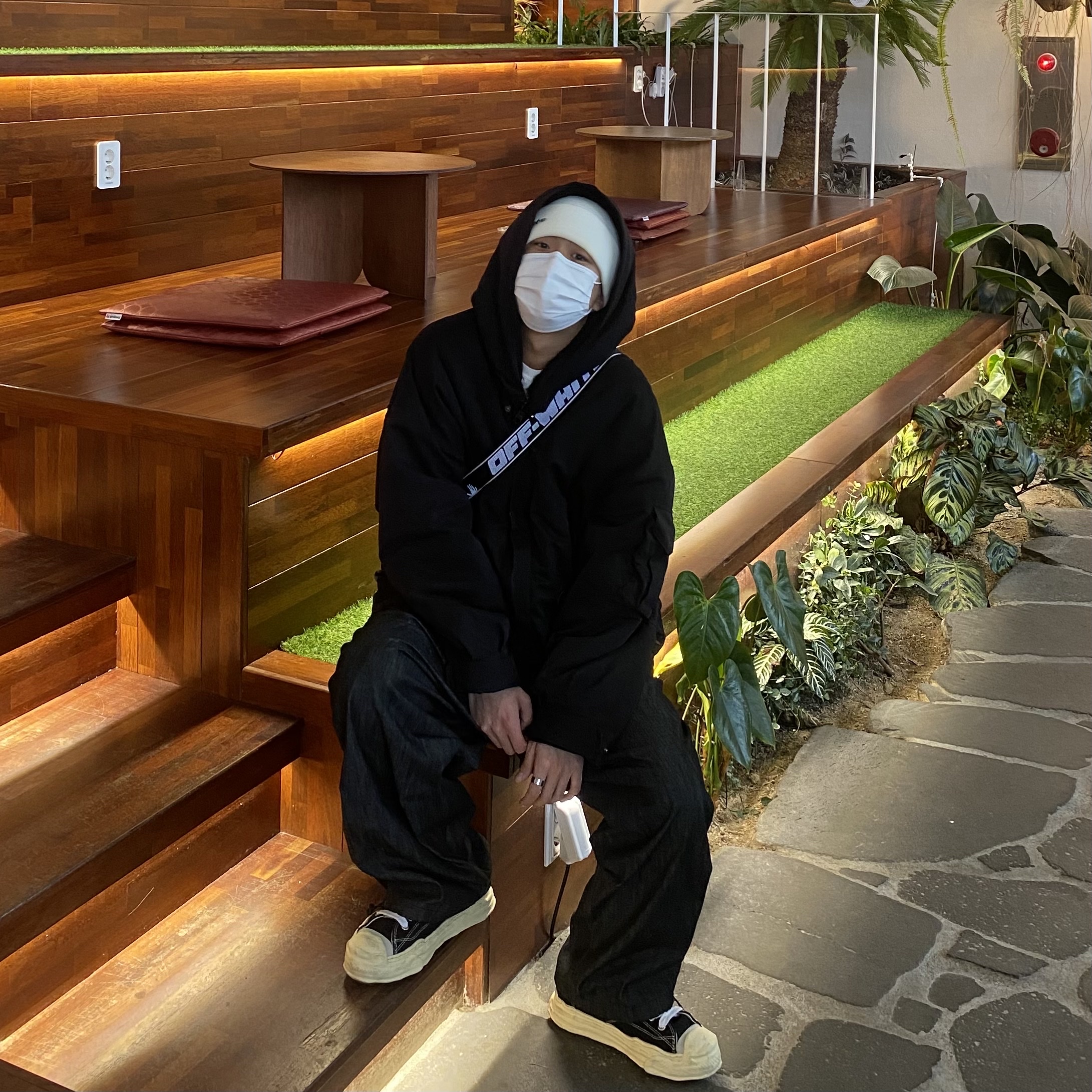 이영수 (@youngwater.lee) 님의 게시물 | KREAM