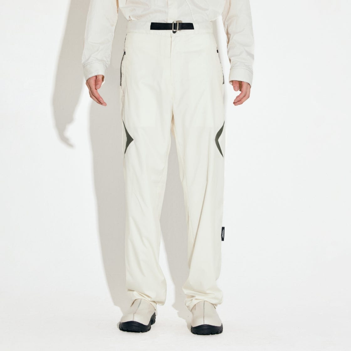 오프닝프로젝트 에디션 팬츠 오프화이트 | Opening Project | KREAM