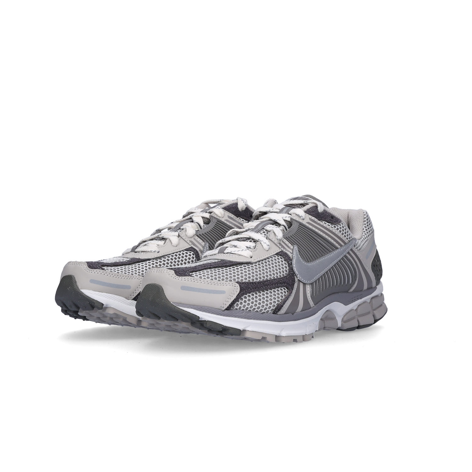 나이키 줌 보메로 5 프리미엄 라이트 아이언 오어 앤 플랫 퓨터 | KREAM