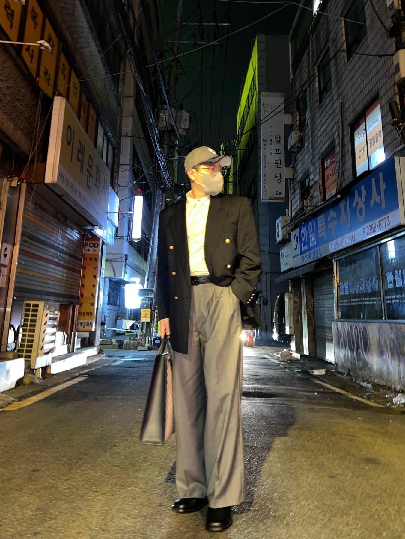 🧢👕👖 (@blue_boy) 님의 게시물 | KREAM