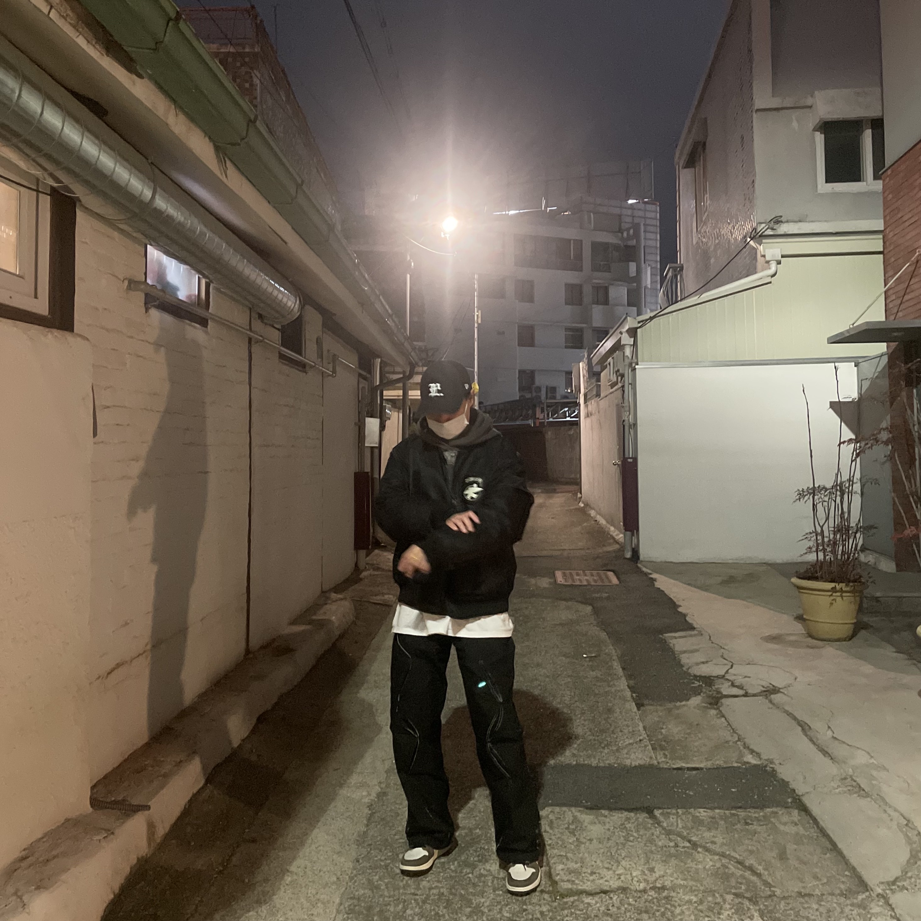 김정현 (@j.___.hyeon) 님의 게시물 | KREAM