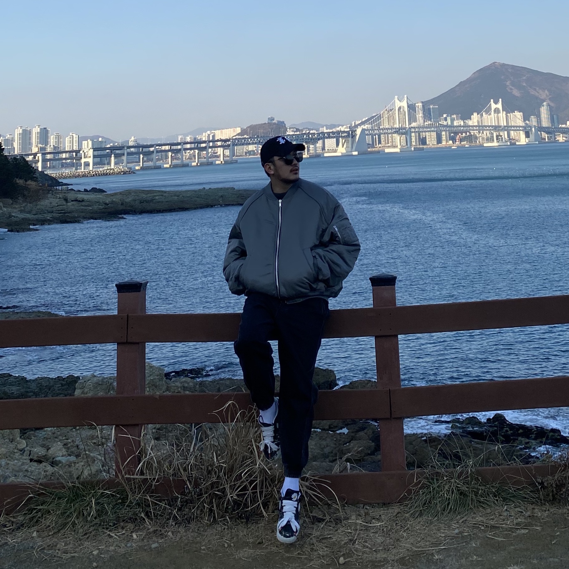 보안관 (@lastbook) 님의 게시물 | KREAM