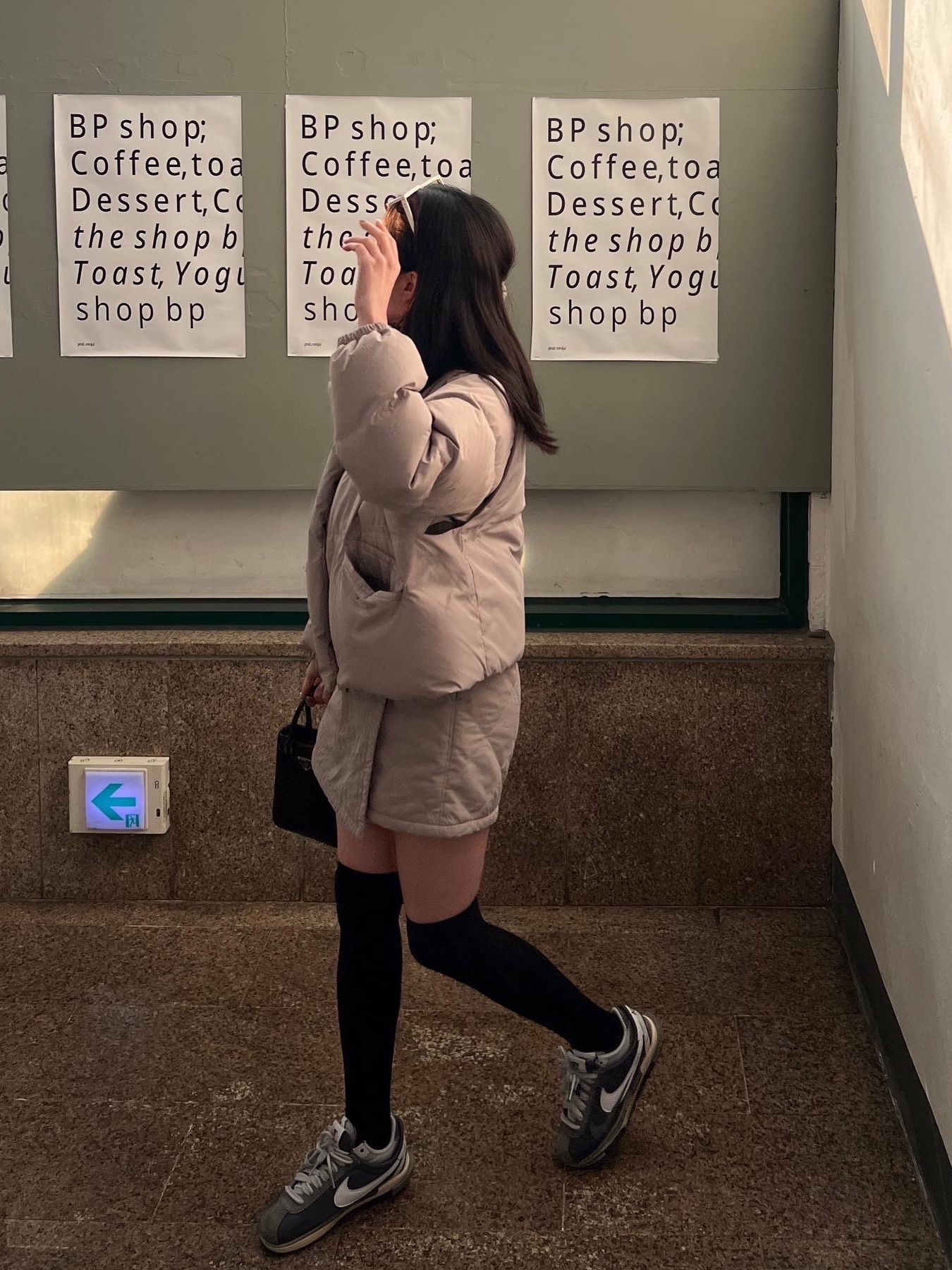 유니니 (@unninni) 님의 게시물 | KREAM