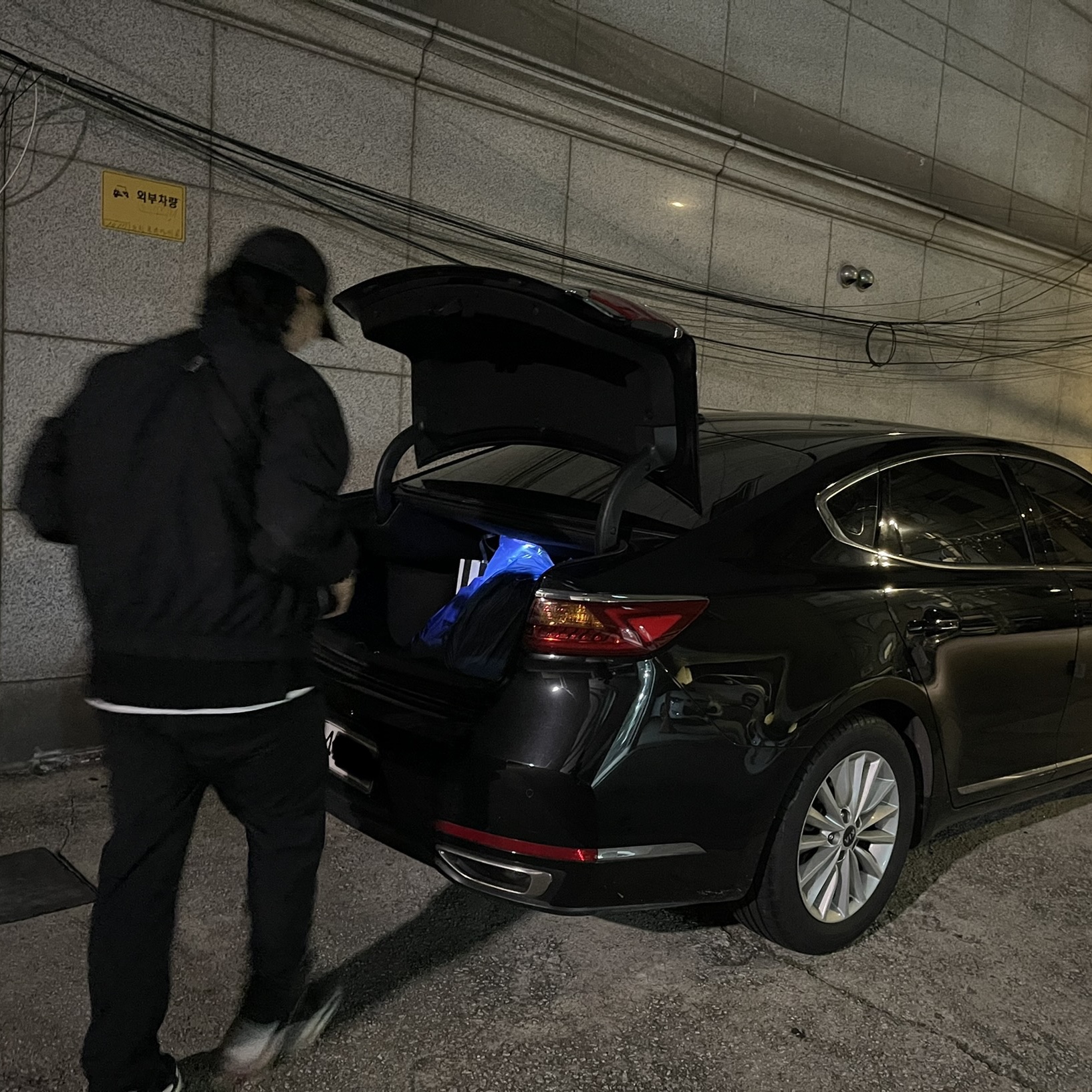 kbgkhc (@chul.jpg) 님의 게시물 | KREAM