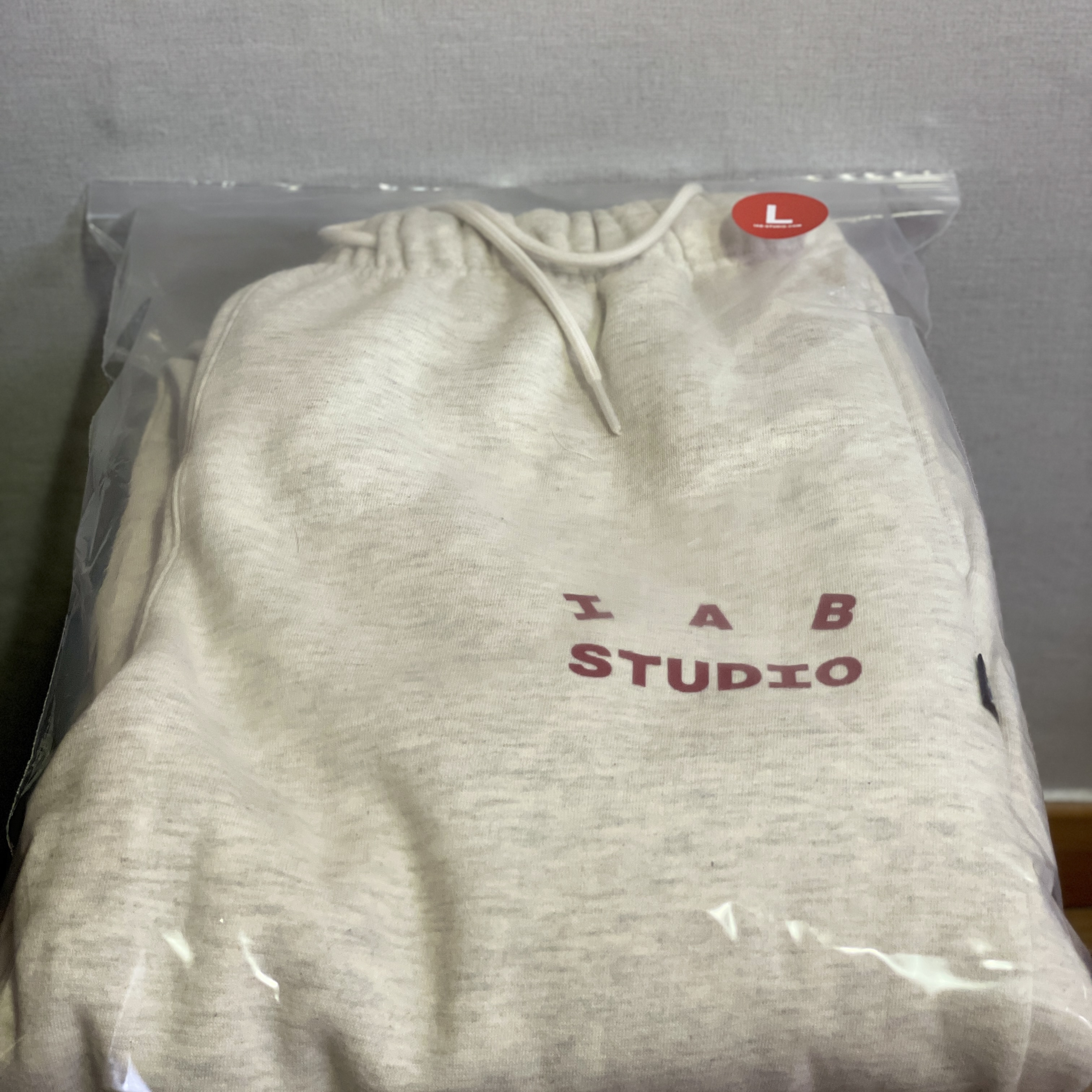 세마 (@gronring) 님의 게시물 | KREAM