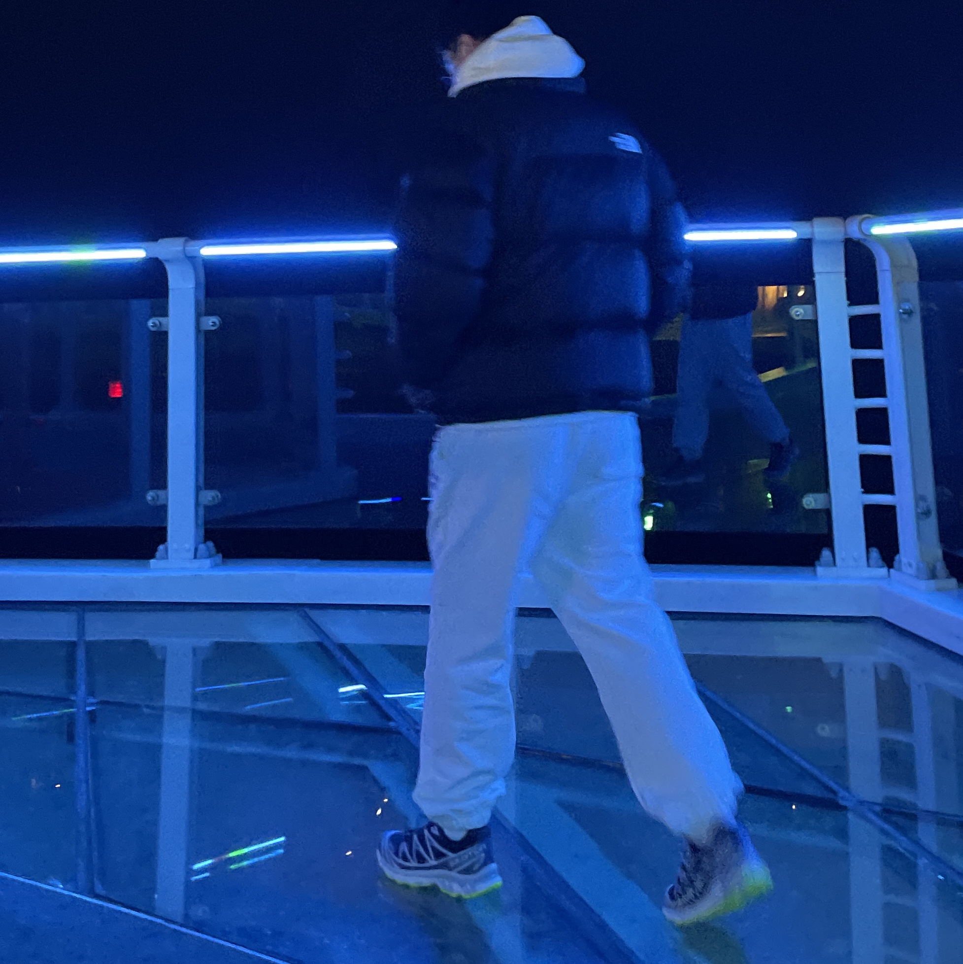 서카니 (@2_rabbit) 님의 게시물 | KREAM