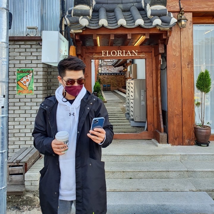 jelly_200912 (@jelly2002) 님의 게시물 | KREAM