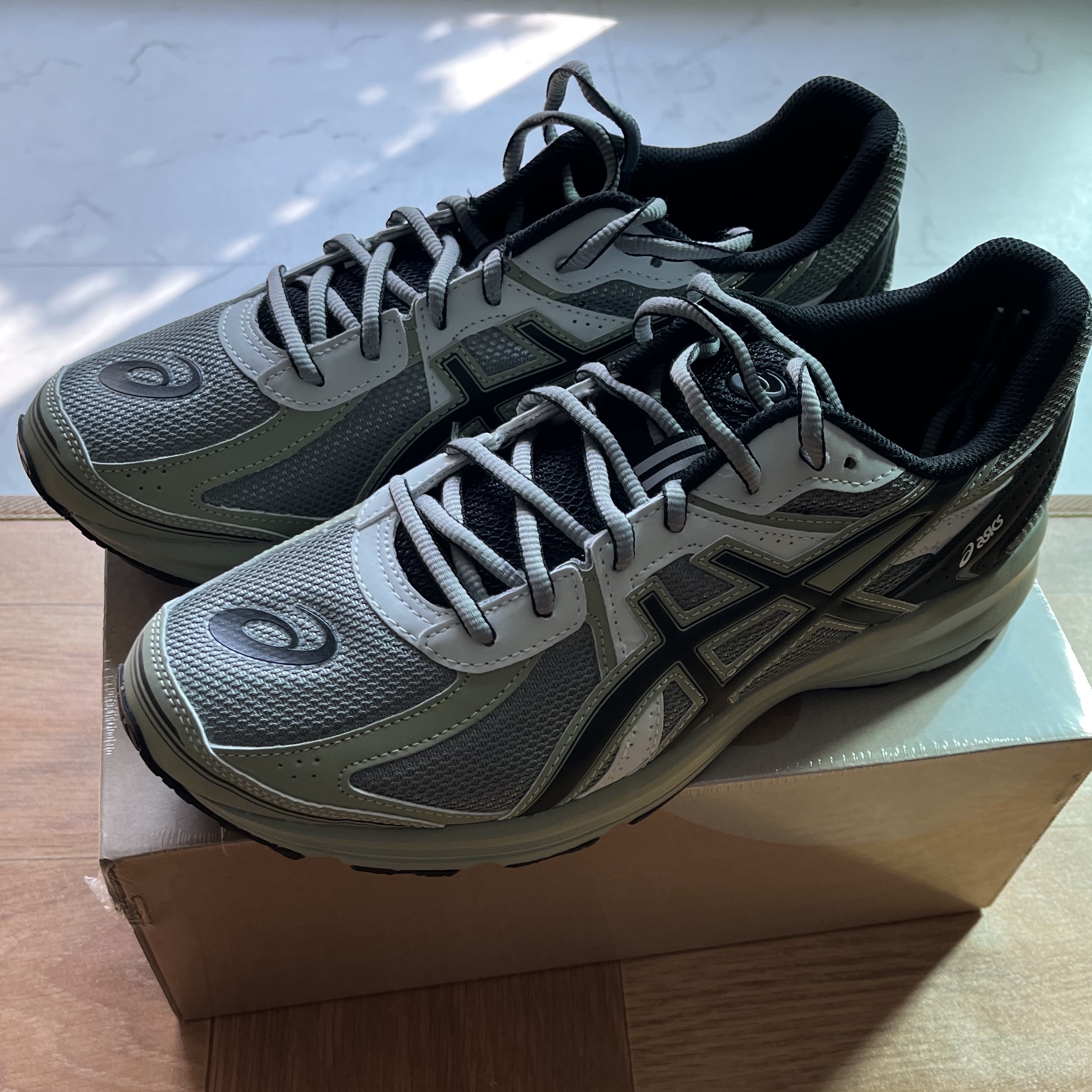 Lee (@ms_lee) 님의 게시물 | KREAM