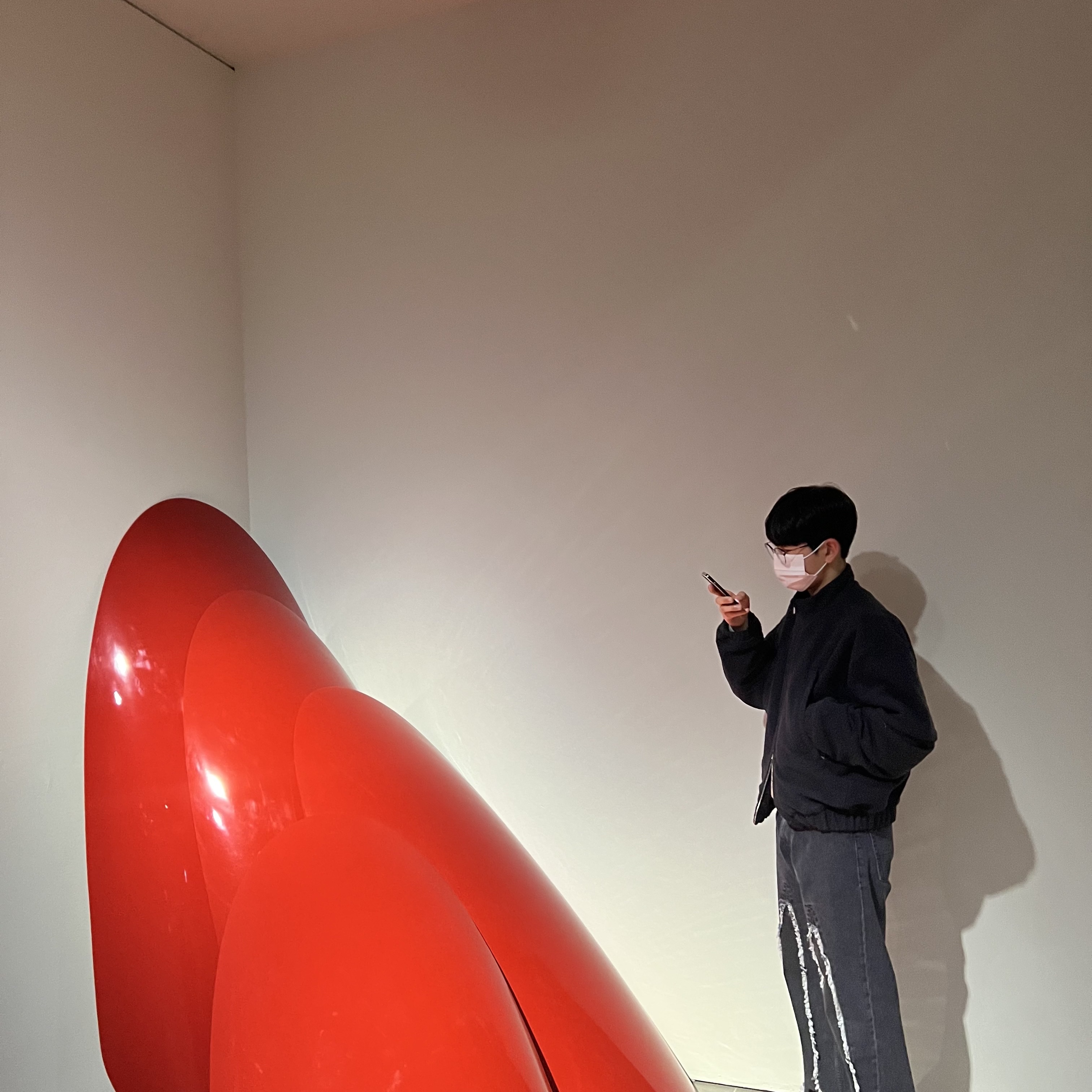 이시우 (@oow.is.eel) 님의 게시물 | KREAM