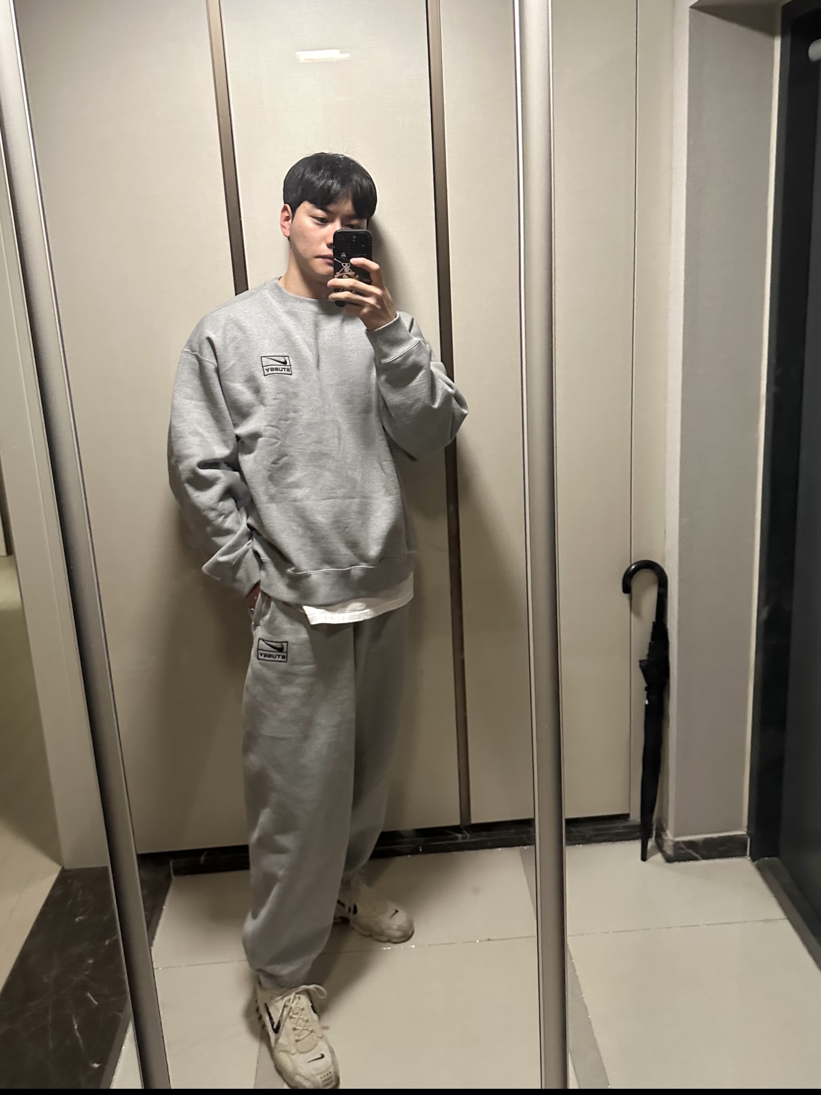 진 (@lee.yj__) 님의 게시물 | KREAM