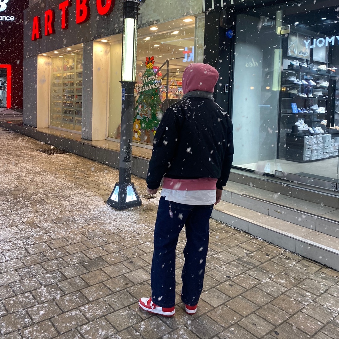 권민수 (@kicks__98) 님의 게시물 | KREAM