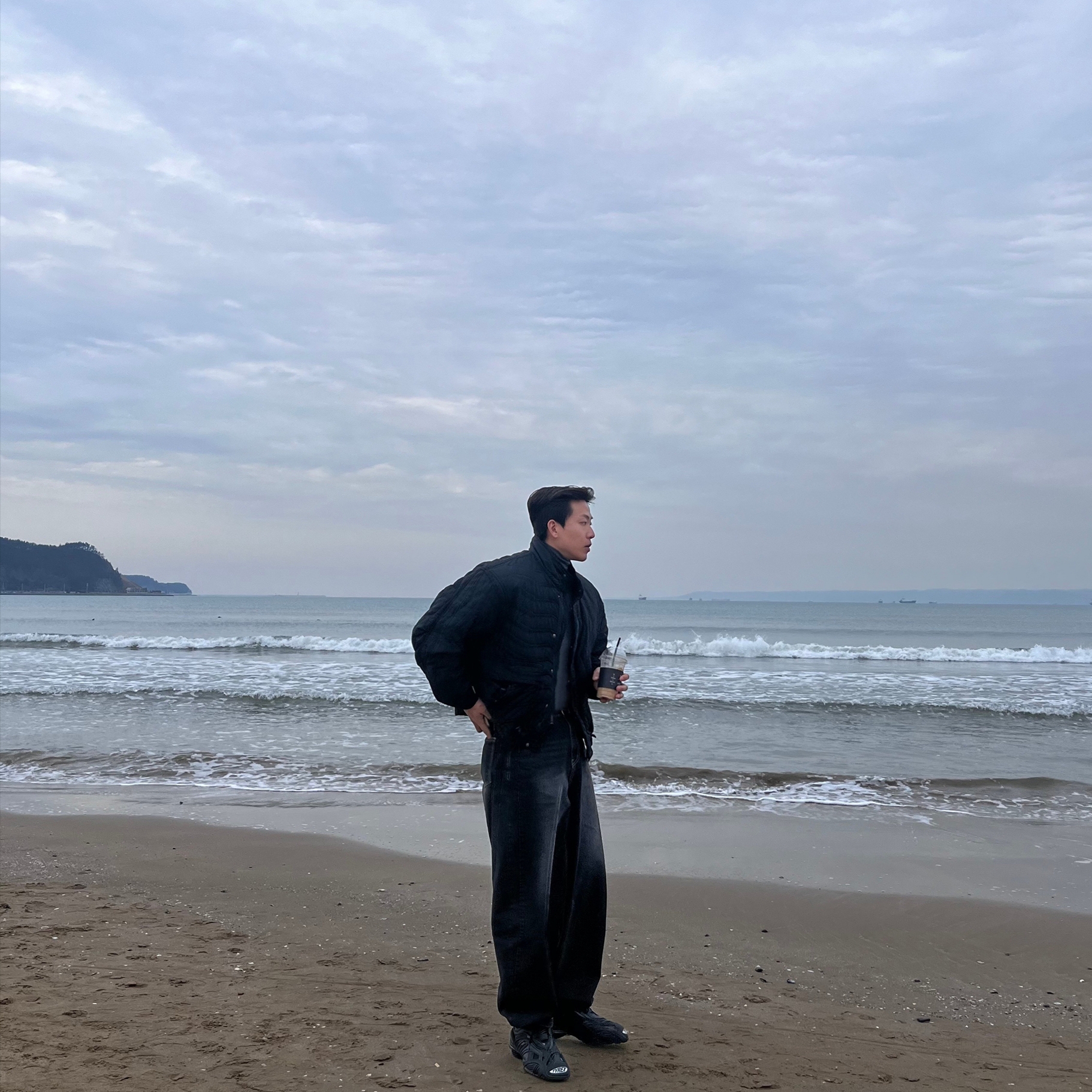 💸 (@gun_o_o_) 님의 게시물 | KREAM