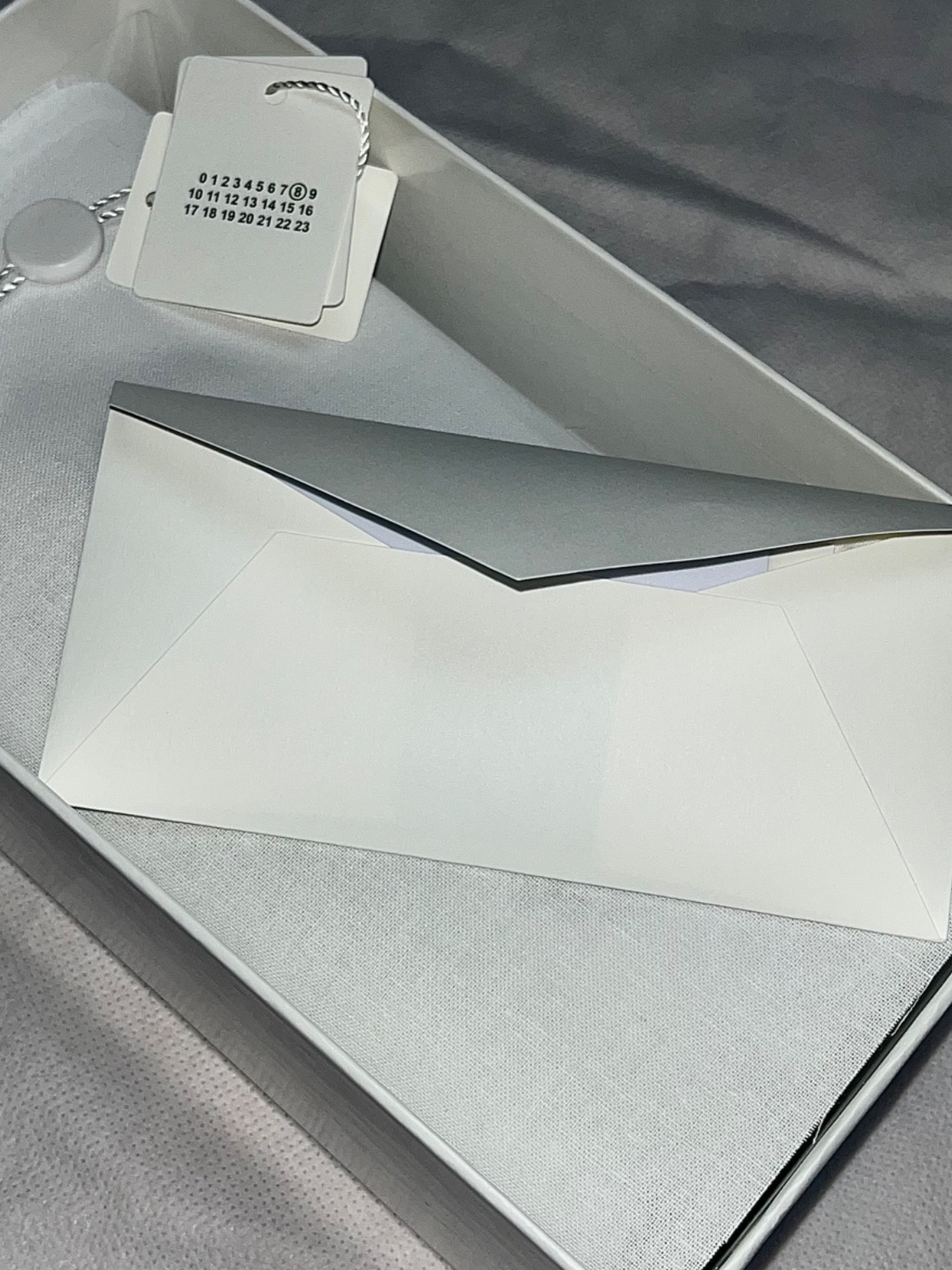 . (@eqhu3n) 님의 게시물 | KREAM