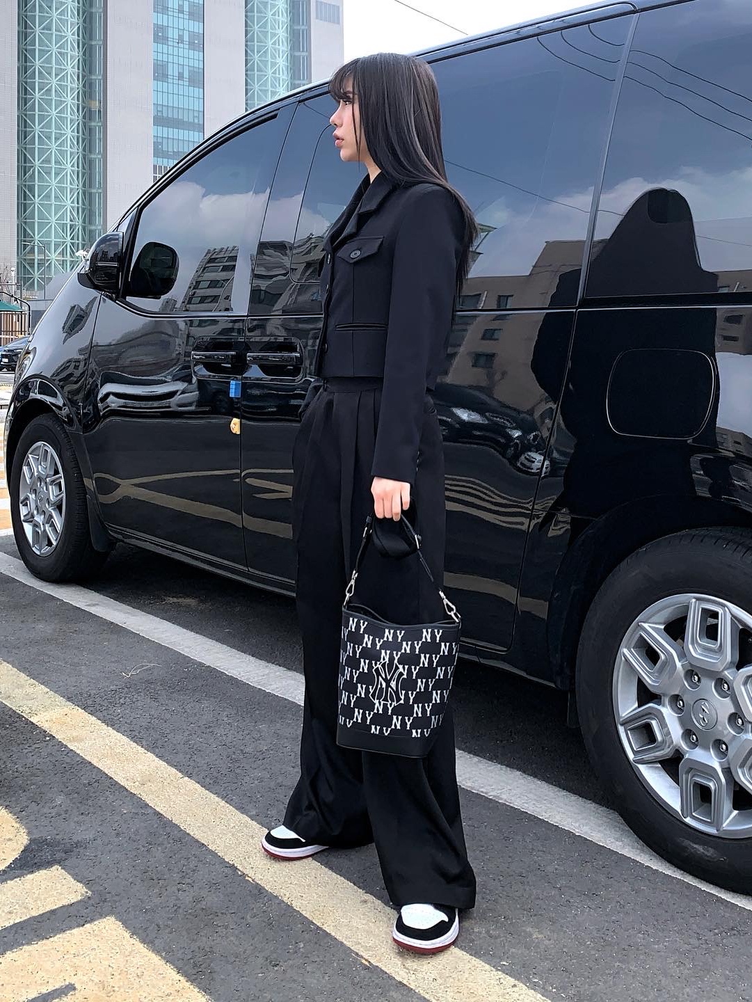 chomin (@chalaals) 님의 게시물 | KREAM