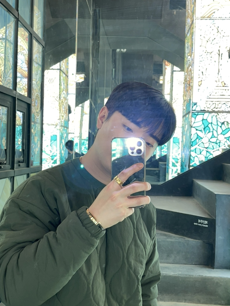 rmsghks9032 (@kkk_gh) 님의 게시물 | KREAM