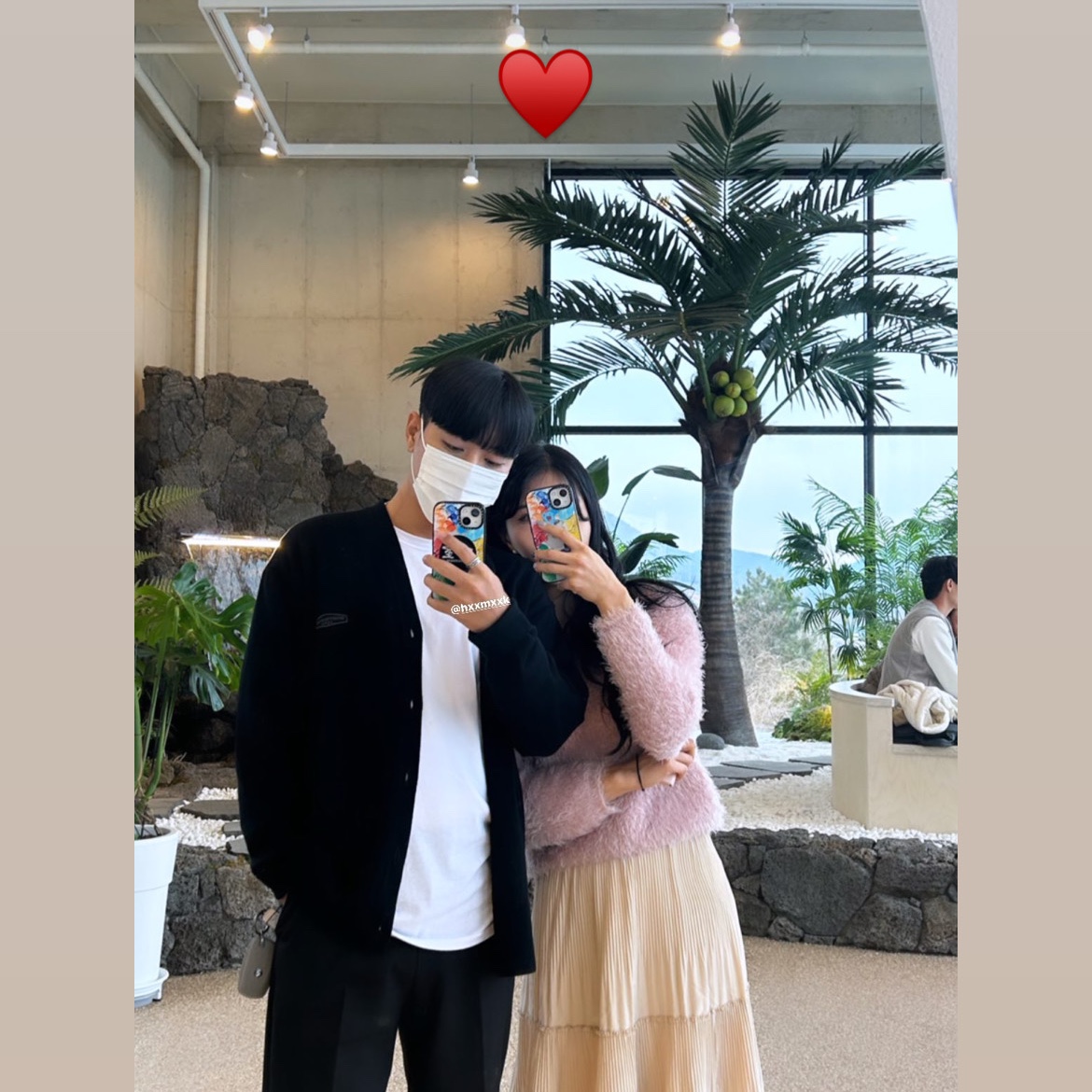 👻 (@mooking) 님의 게시물 | KREAM