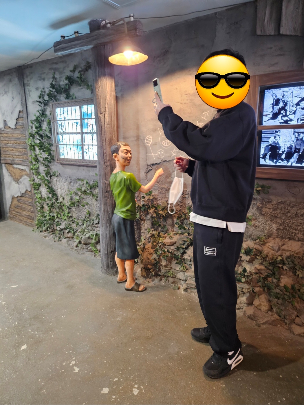 TRACO (@traco) 님의 게시물 | KREAM