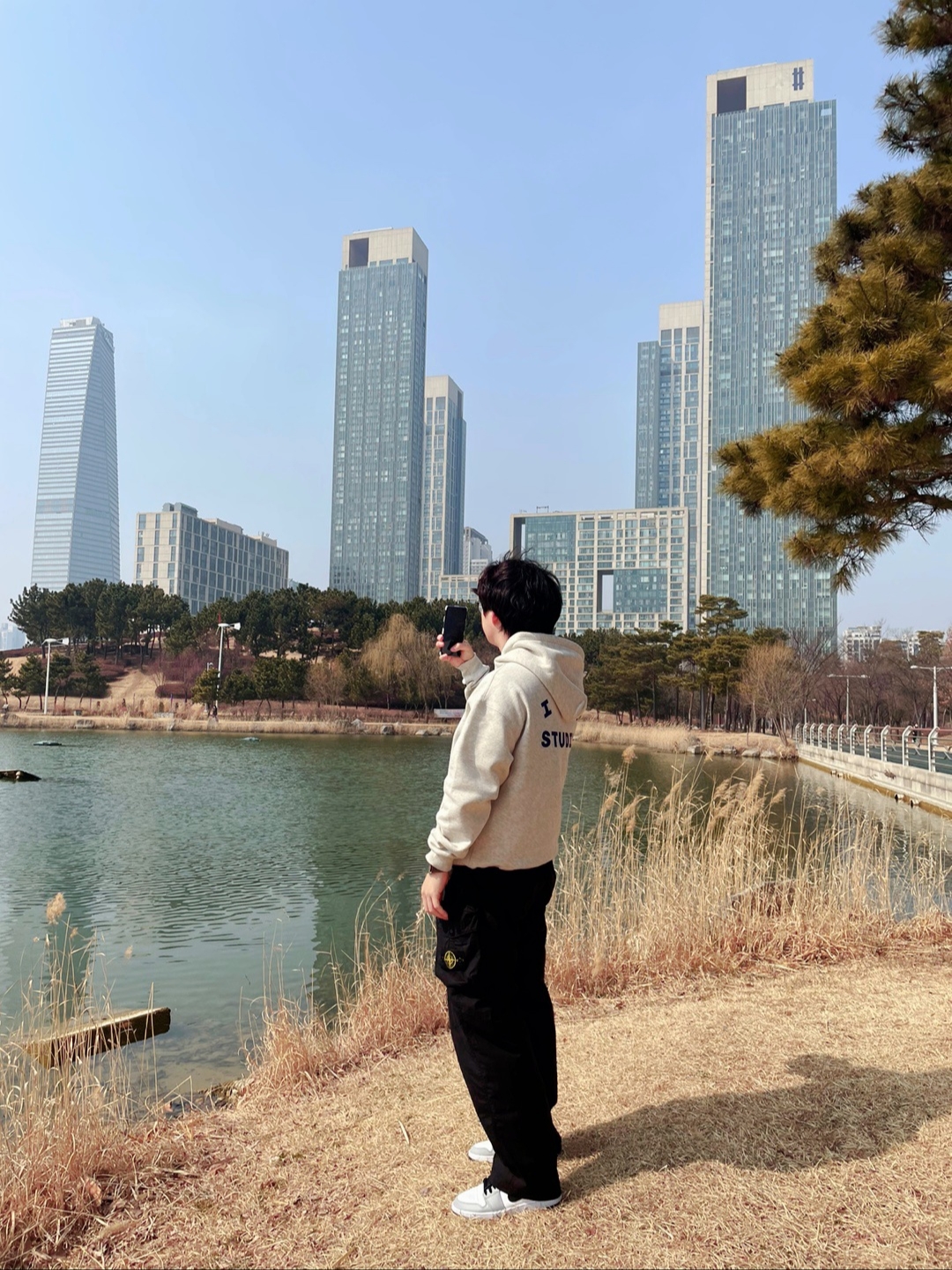 jesus_000 (@yo_min2) 님의 게시물 | KREAM