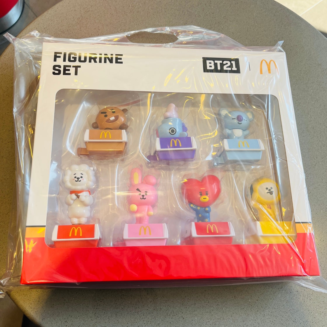McDonald's x BT21 Fig... STYLE | KREAM