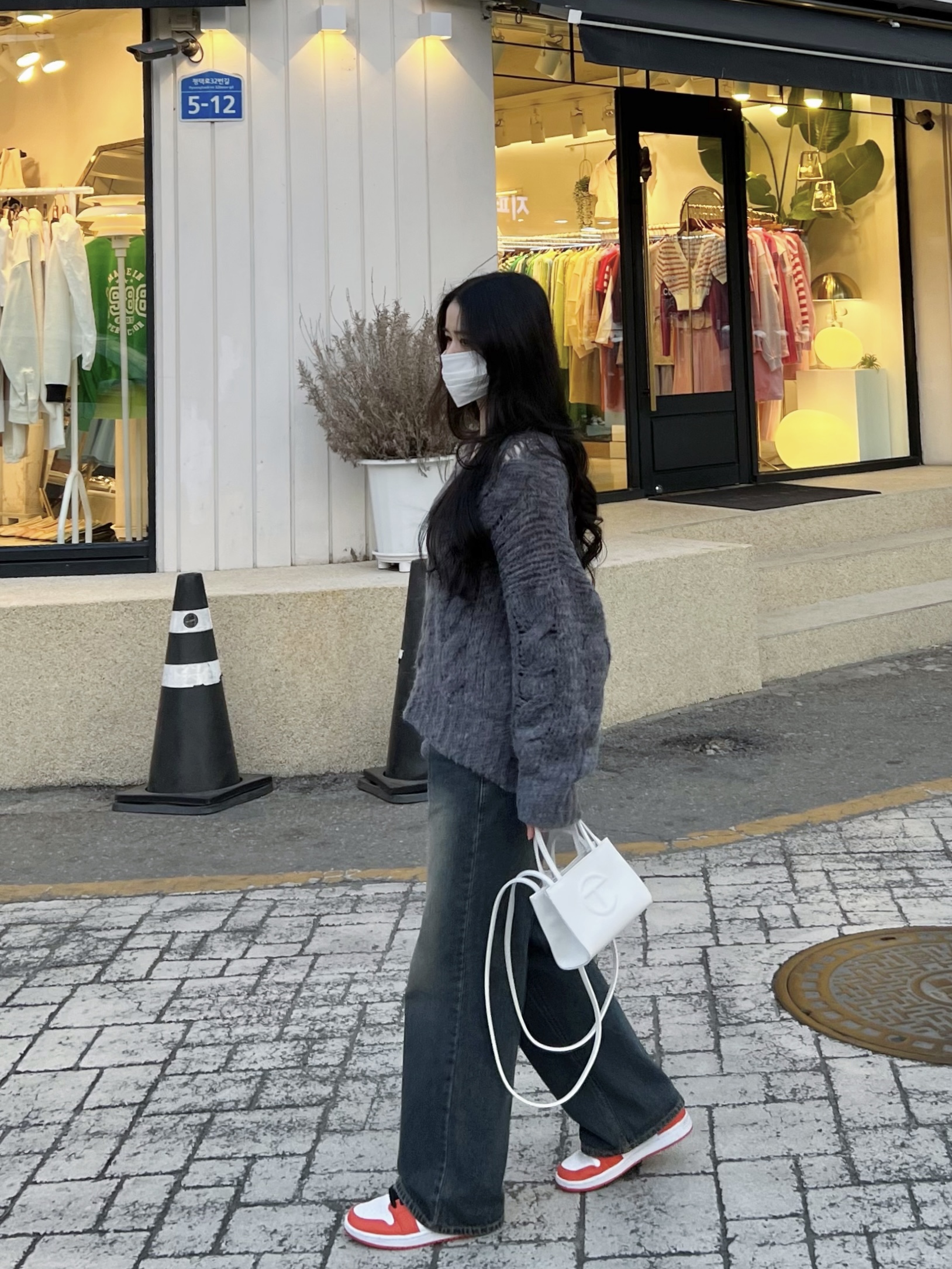 Instagram: c... (@cho_hee00) 님의 게시물 | KREAM