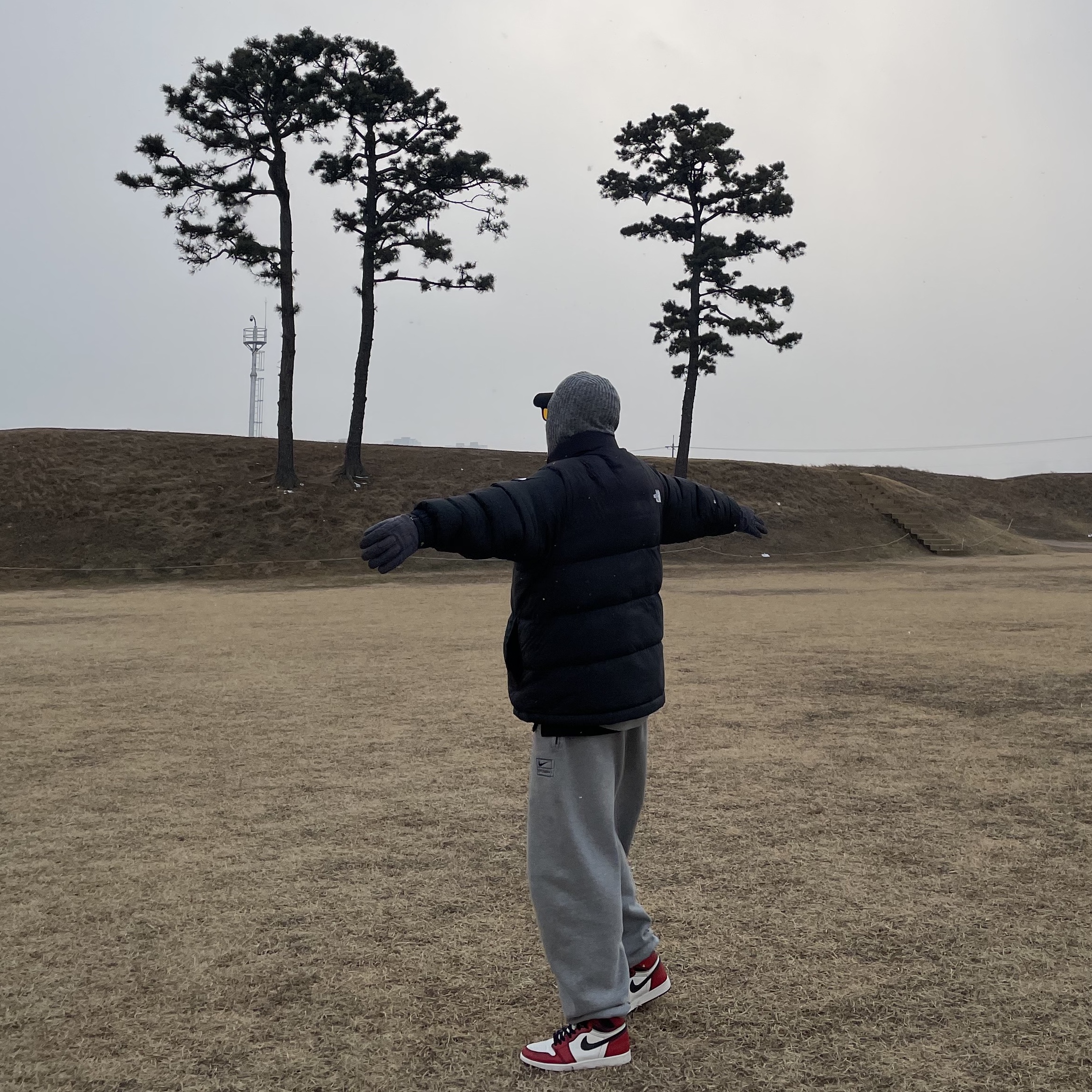 보안관 (@lastbook) 님의 게시물 | KREAM