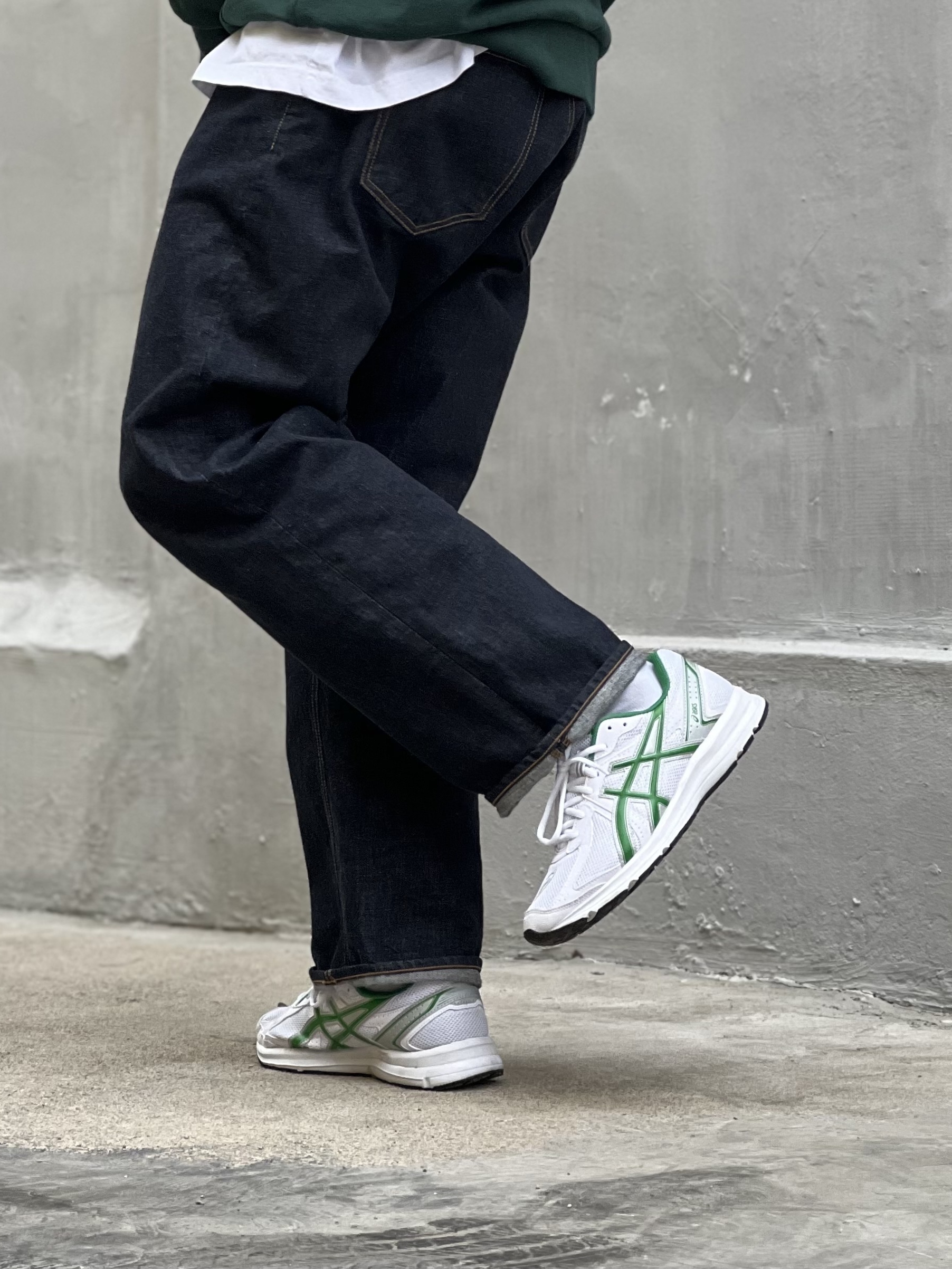 데브룩 (@dev_look) 님의 게시물 | KREAM