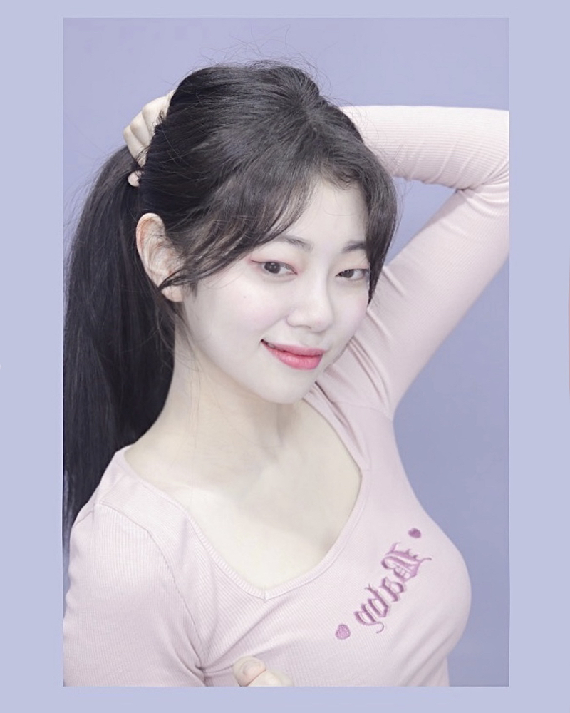 지은정 (@jin._.jeong_) 님의 게시물 | KREAM