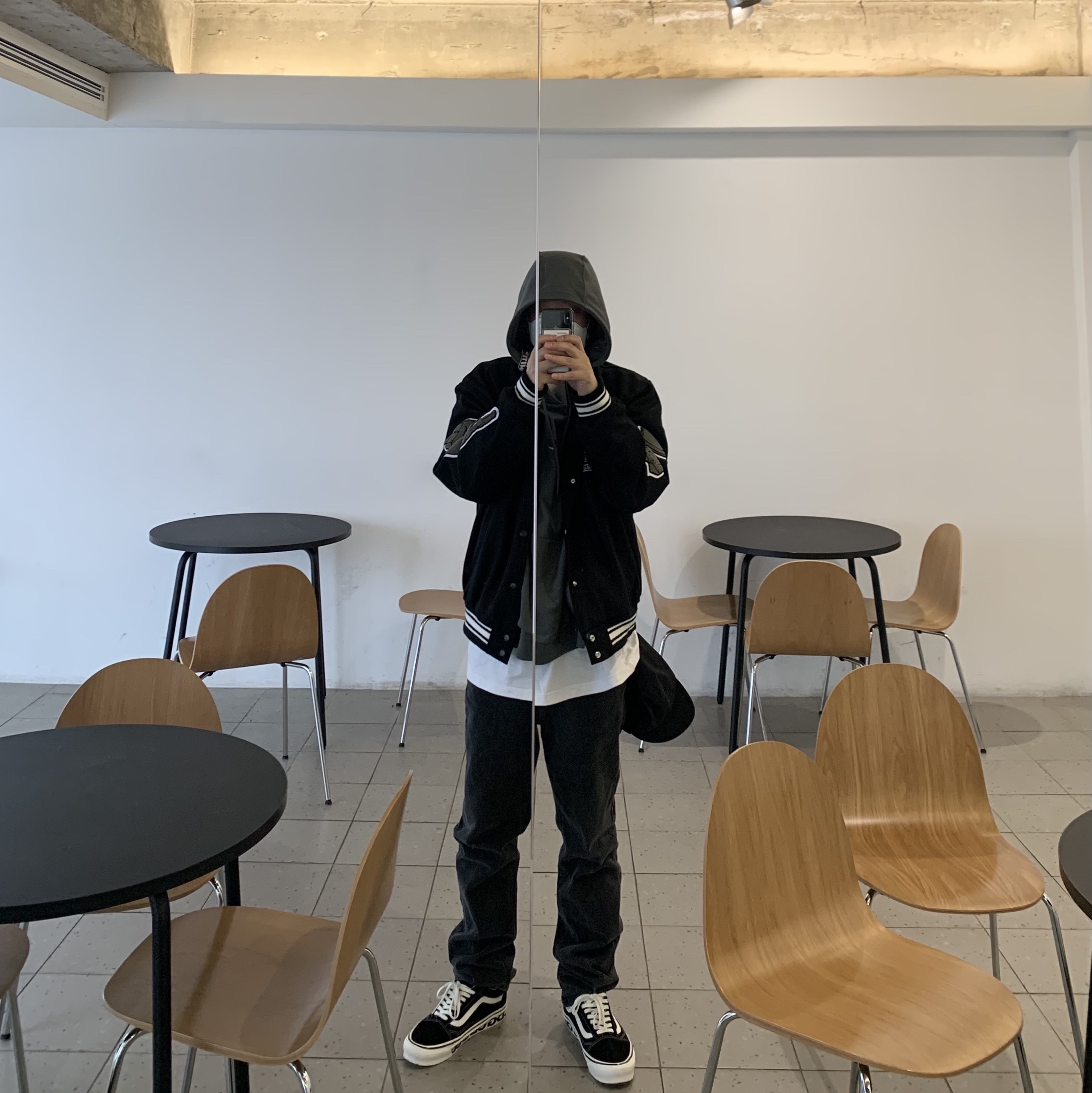 junns (@junns) 님의 게시물 | KREAM