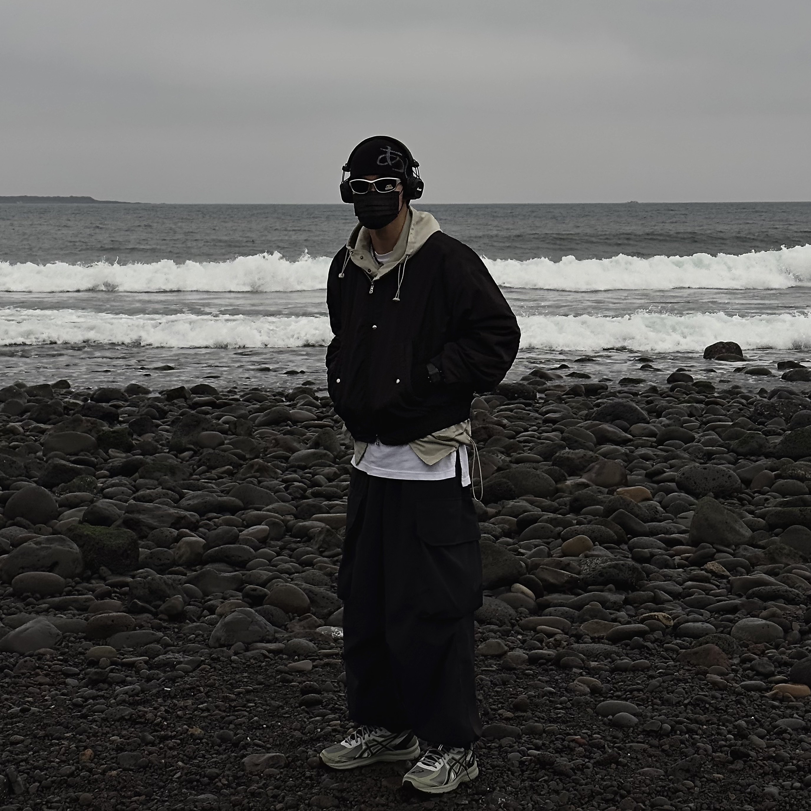 겸경 (@gimme_sc) 님의 게시물 | KREAM