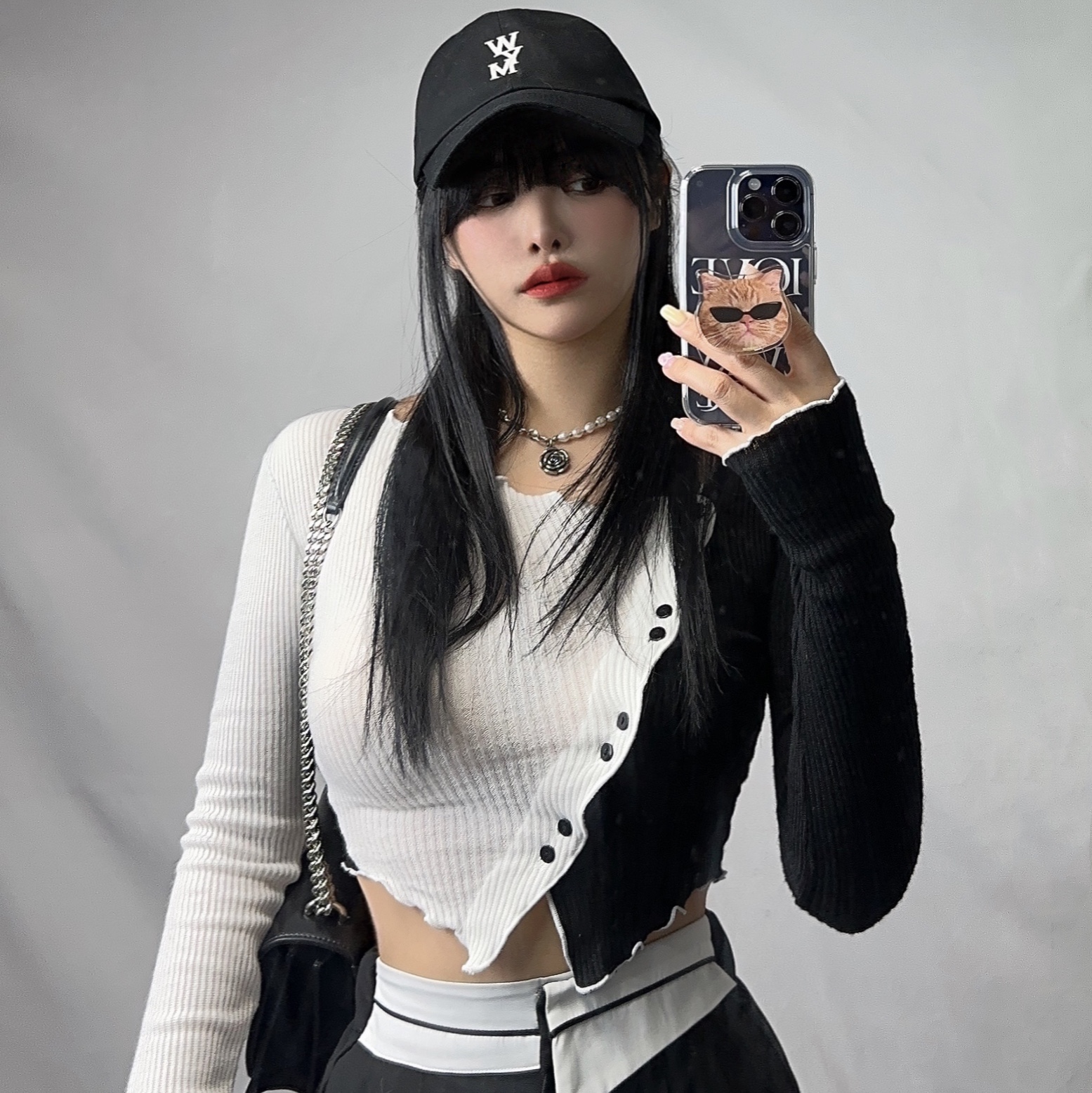 집사🐾 (@moon_9reum) 님의 게시물 | KREAM