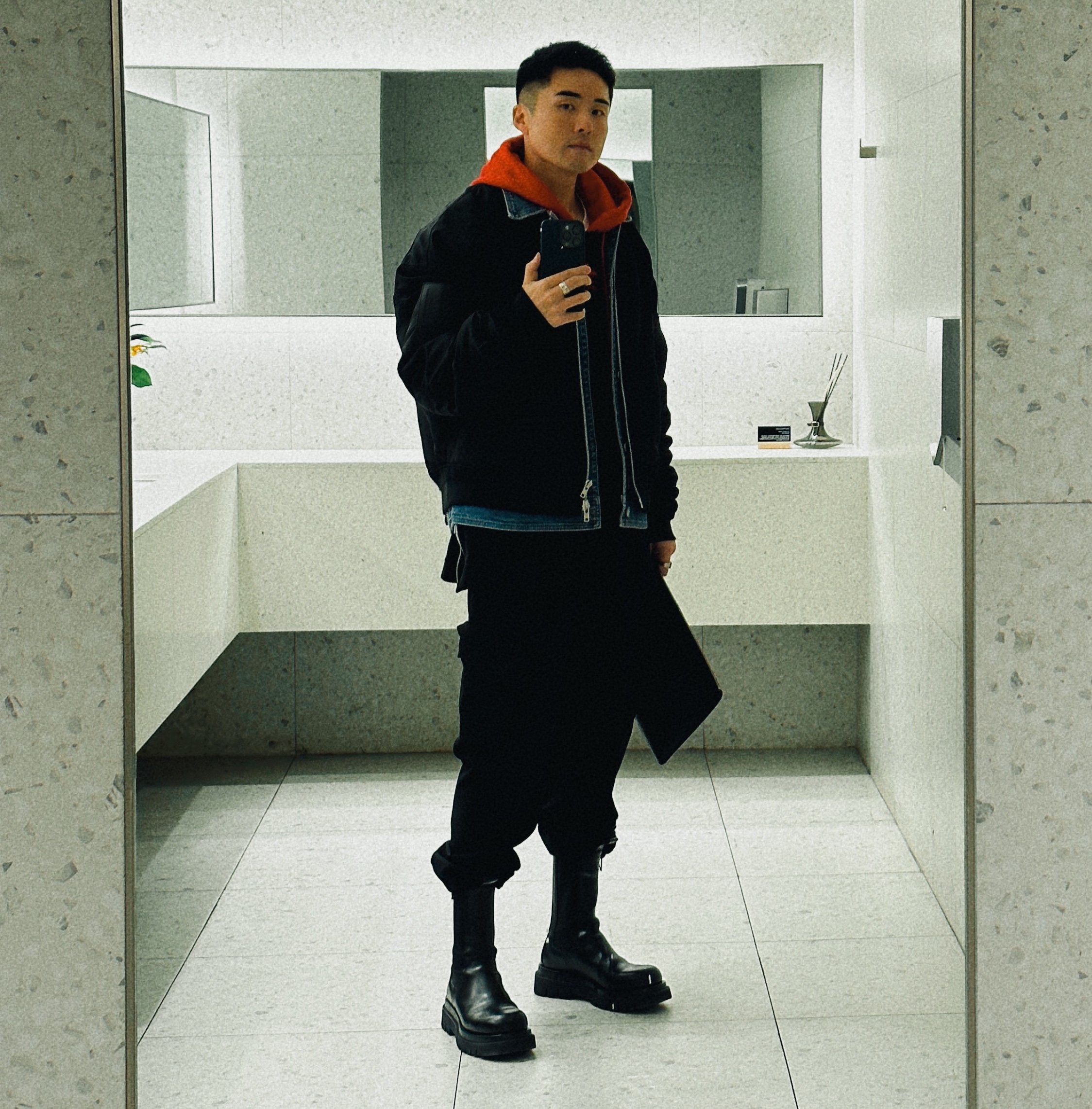 elijah2000 (@director_bbang) 님의 게시물 | KREAM