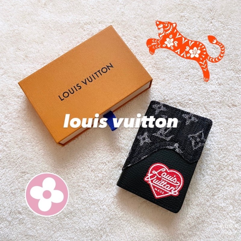 용자룡 (@lb310070) 님의 게시물 | KREAM