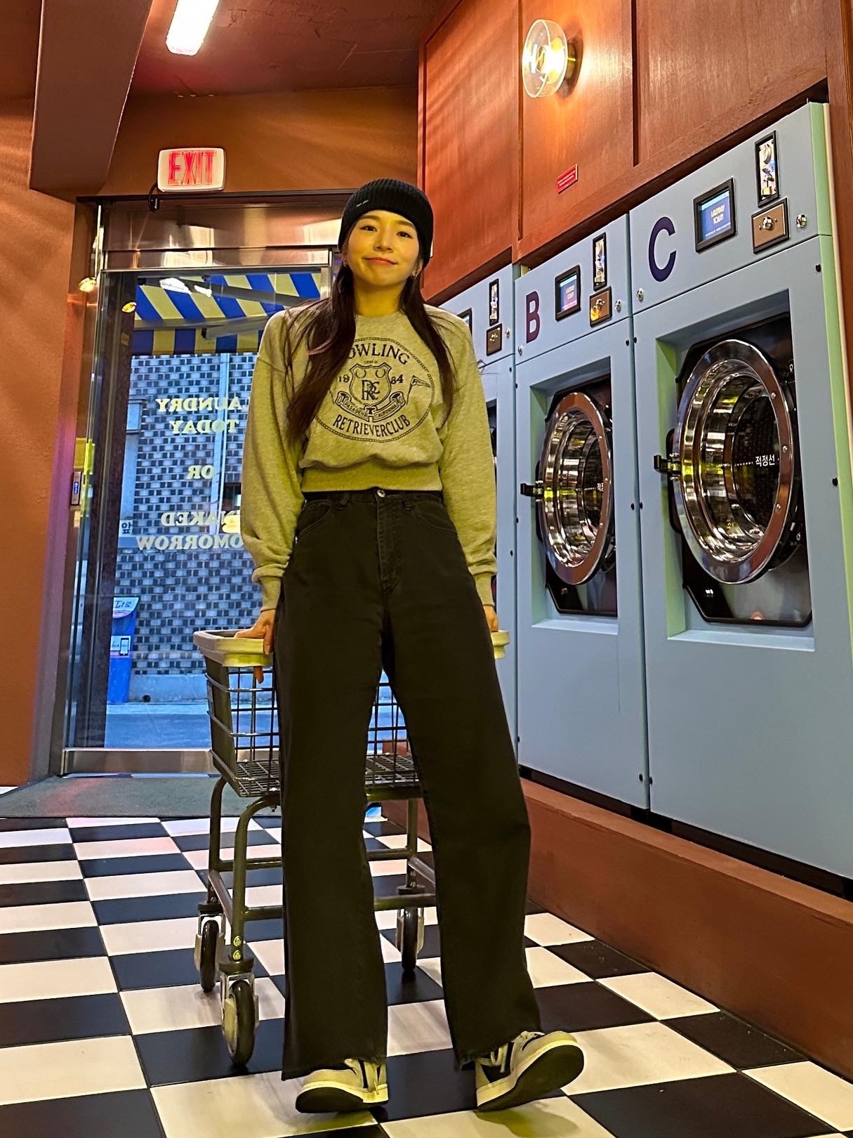 @d2_b_ (@d2_b_) 님의 게시물 | KREAM