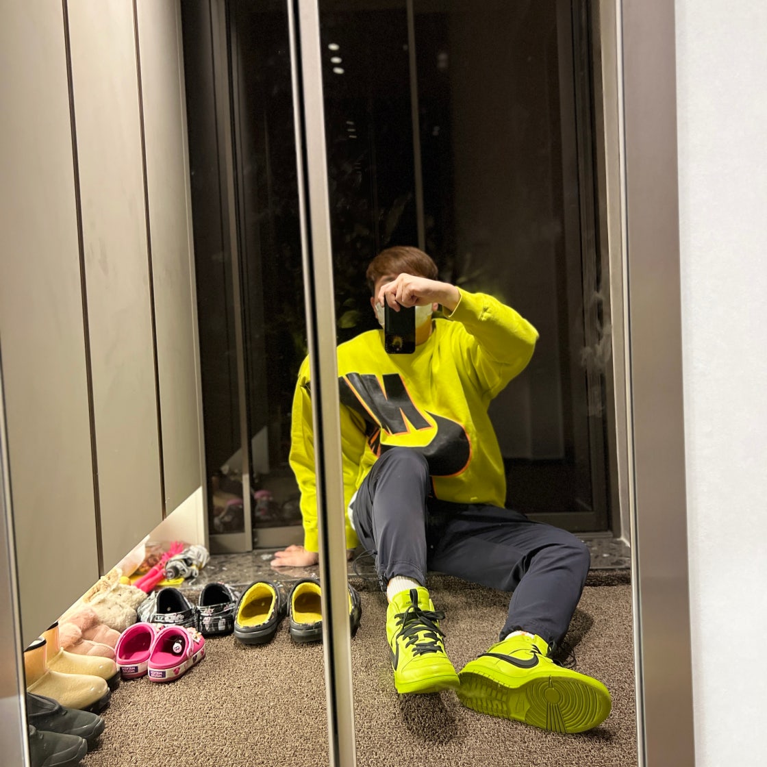 쪼유리아빠 (@chris_burn) 님의 게시물 | KREAM