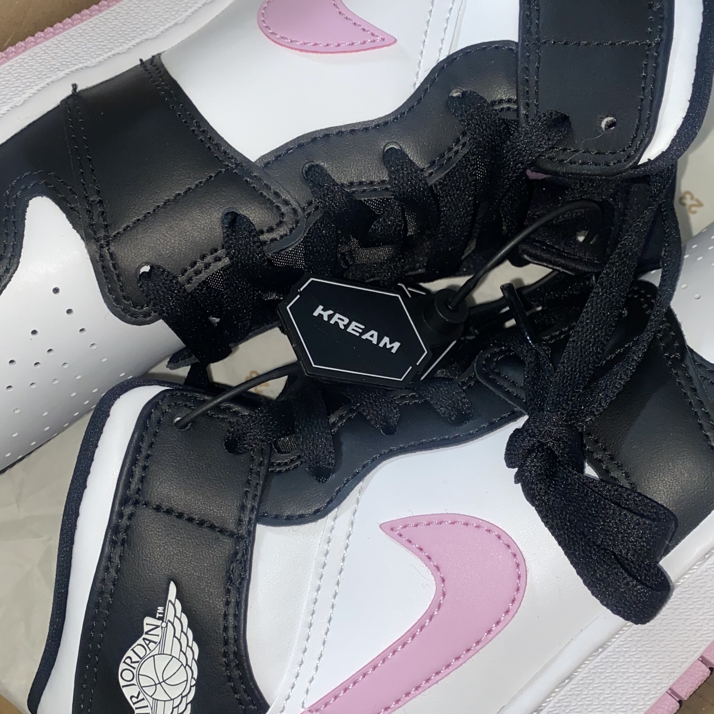 chaewon0579 (@cxvvxnn) 님의 게시물 | KREAM