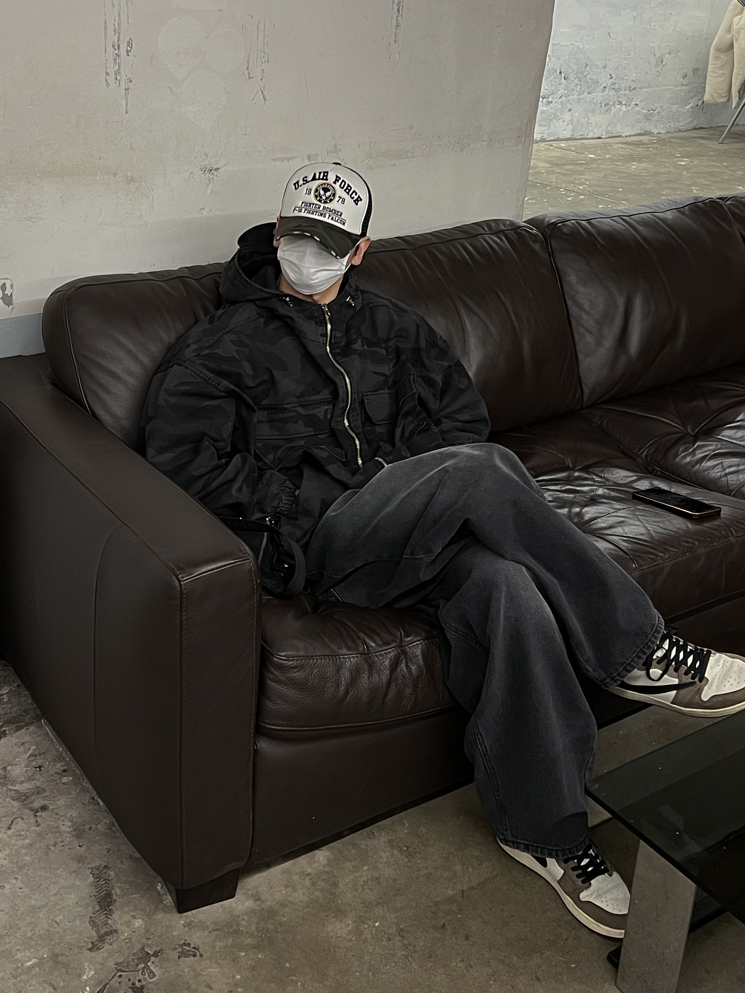 성진 (@s___j2) 님의 게시물 | KREAM