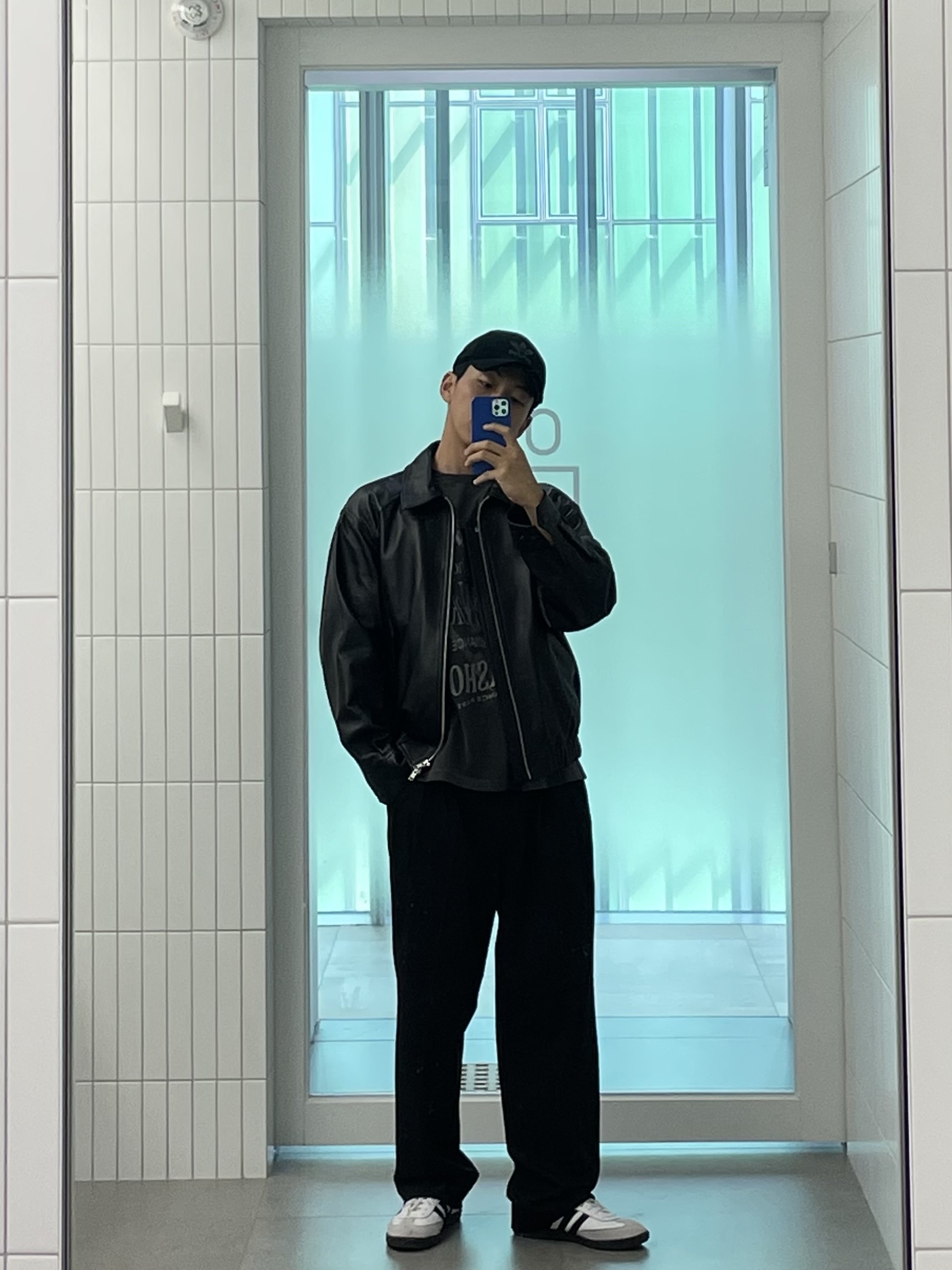 han (@dunkoryeezy) 님의 게시물 | KREAM