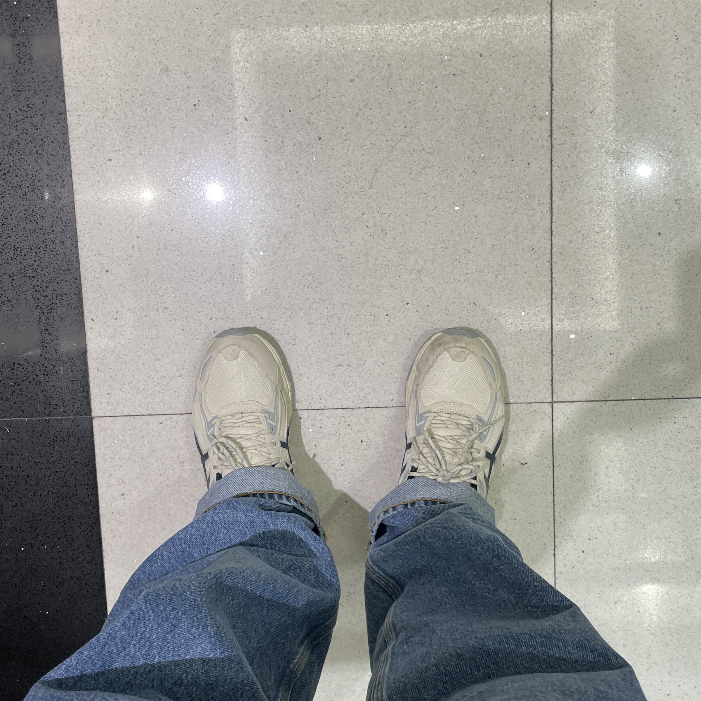 hip-hop guy (@fire_camper) 님의 게시물 | KREAM