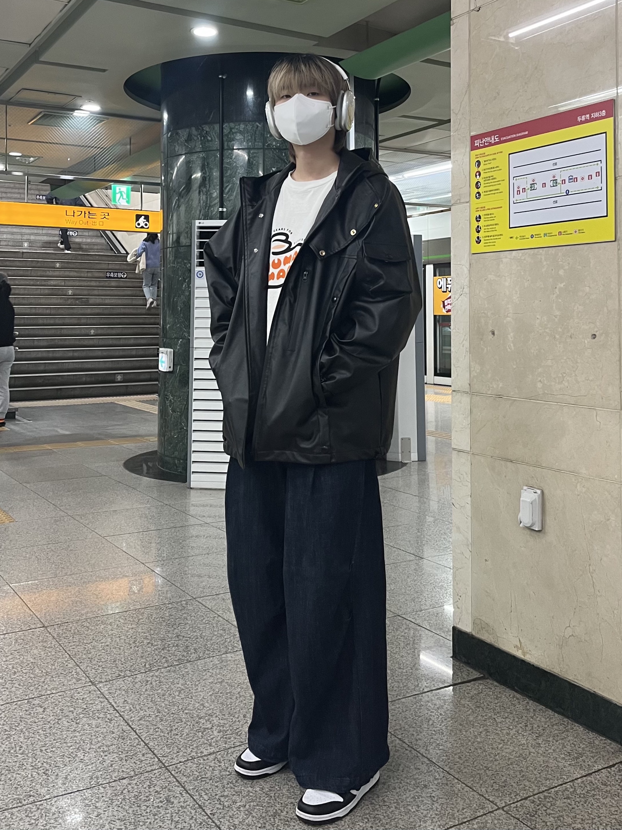 (@dududu) 님의 게시물 | KREAM