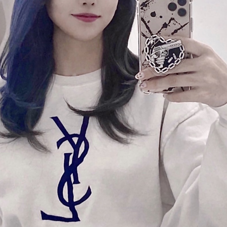 디온 (@dixn_pyn) 님의 게시물 | KREAM