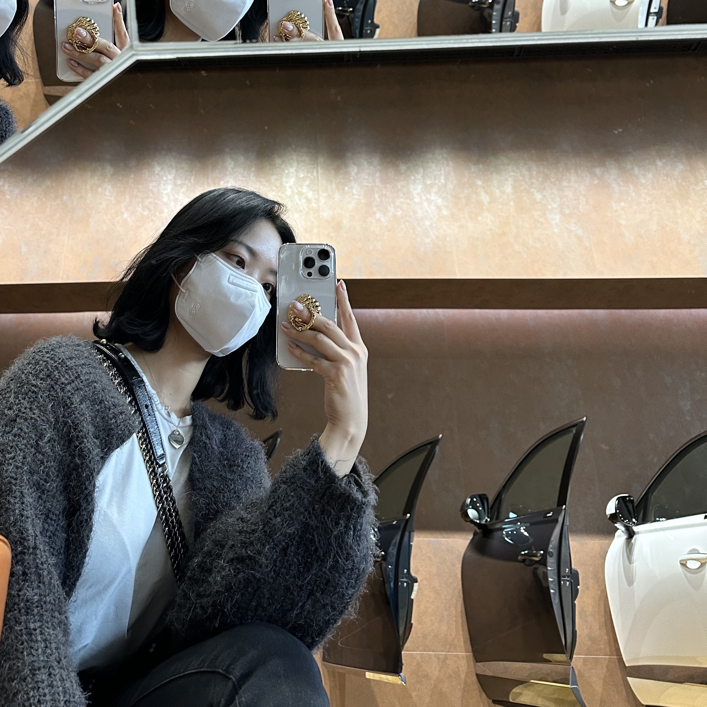 만두 (@leeyeseul) 님의 게시물 | KREAM